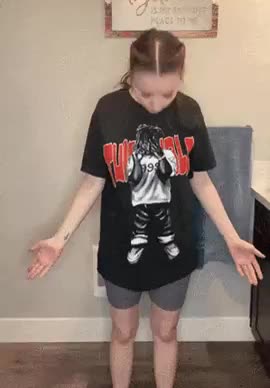 Head tilt | Scrolller