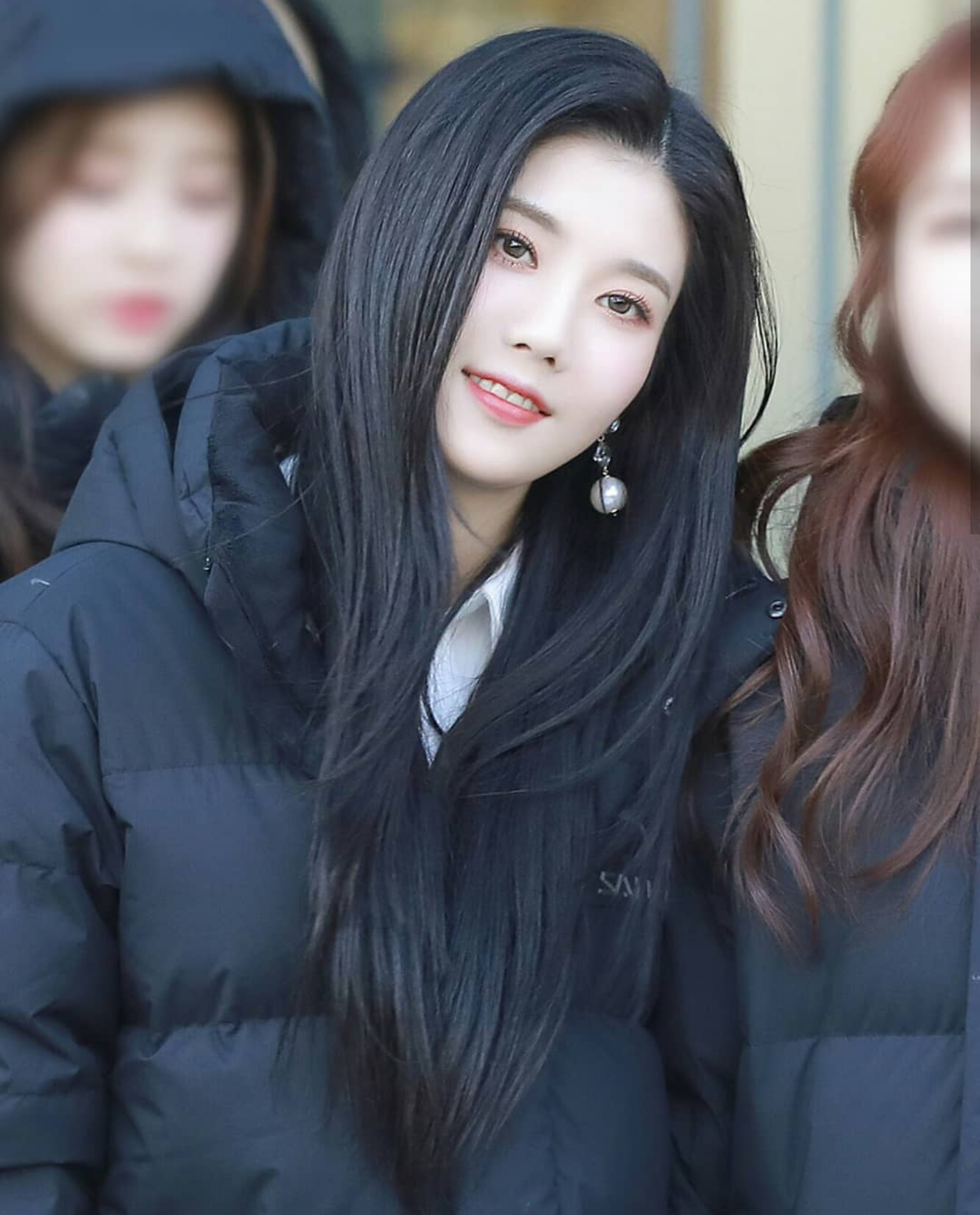 Head Tilt Eunbi! | Scrolller