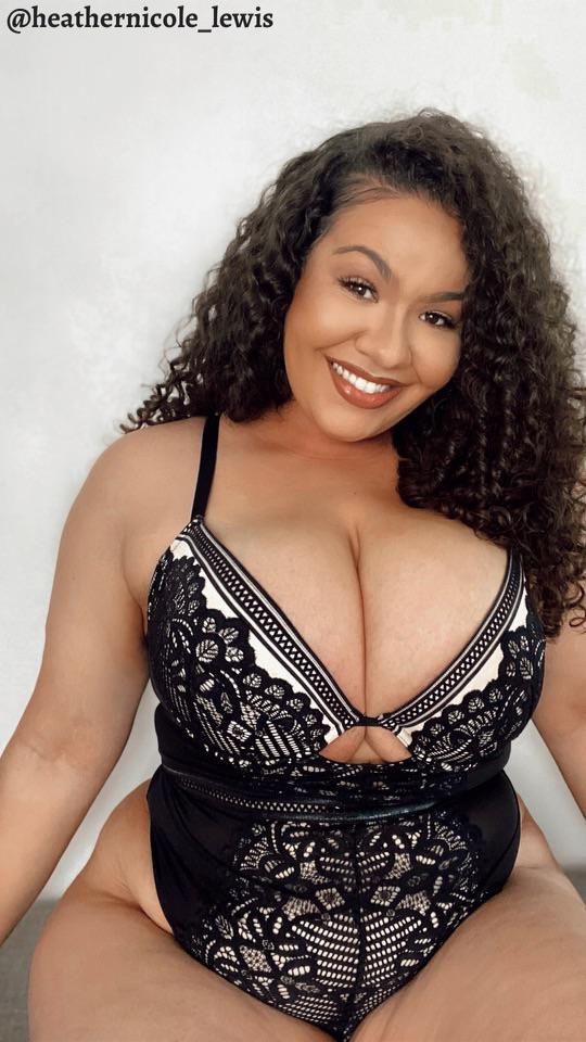 Heather’s big round boobs | Scrolller