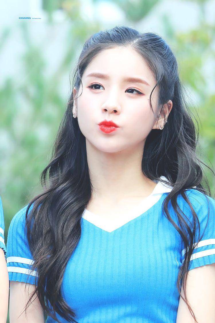 Heejin | Scrolller