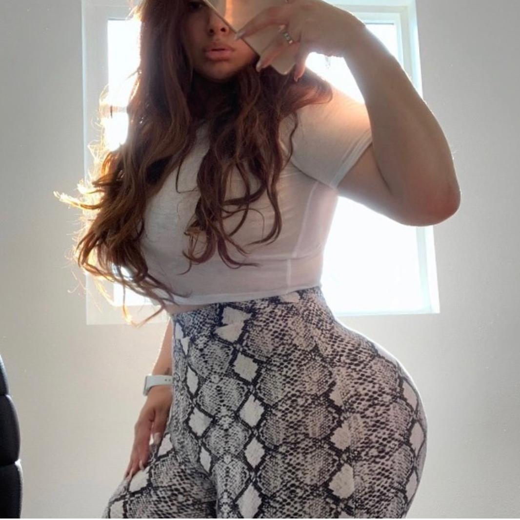 Hell yeah | Scrolller