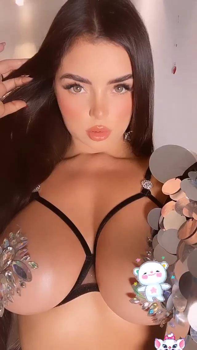 Hella Stacked | Scrolller