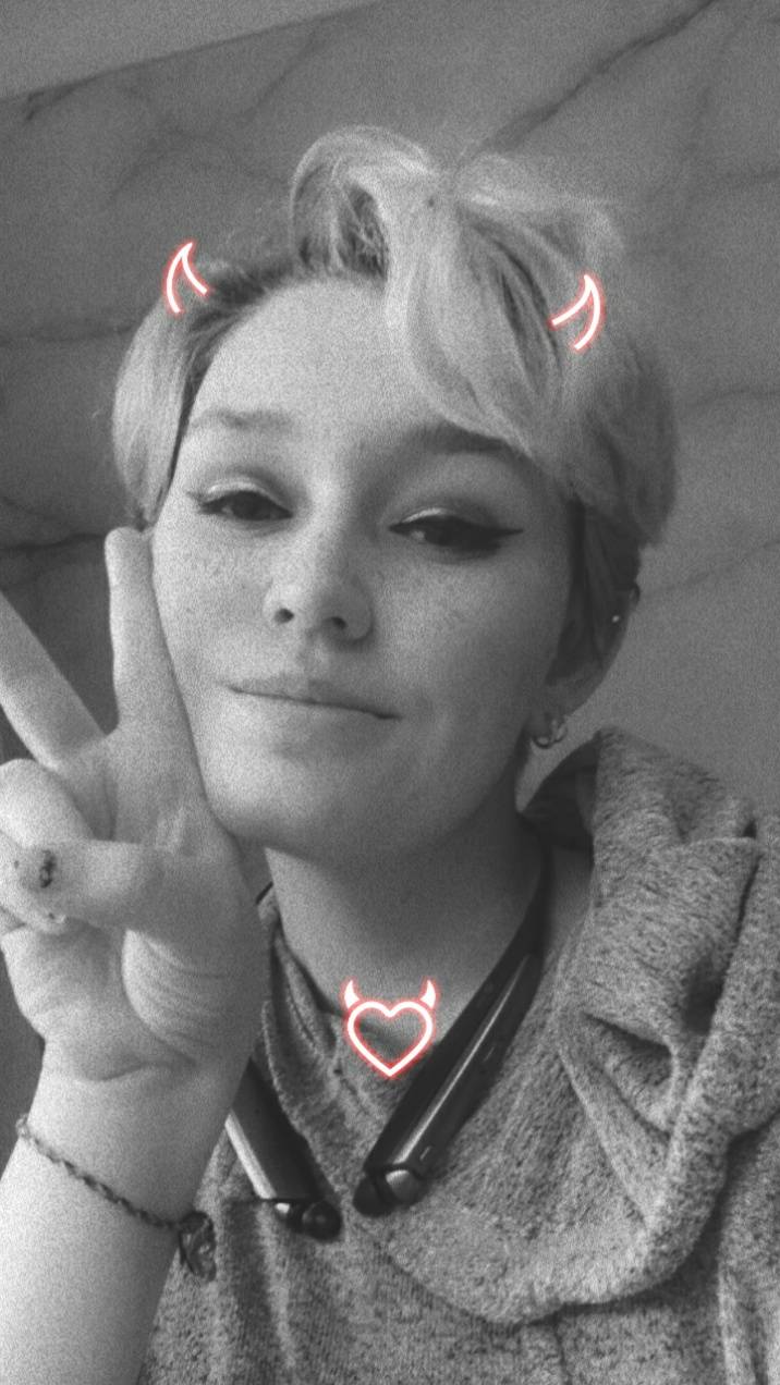 Hello again! 💙 | Scrolller