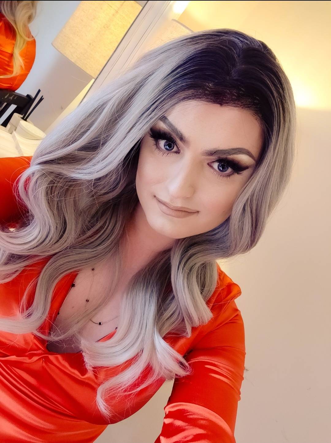 Hello boys. And girls. And enbies. | Scrolller