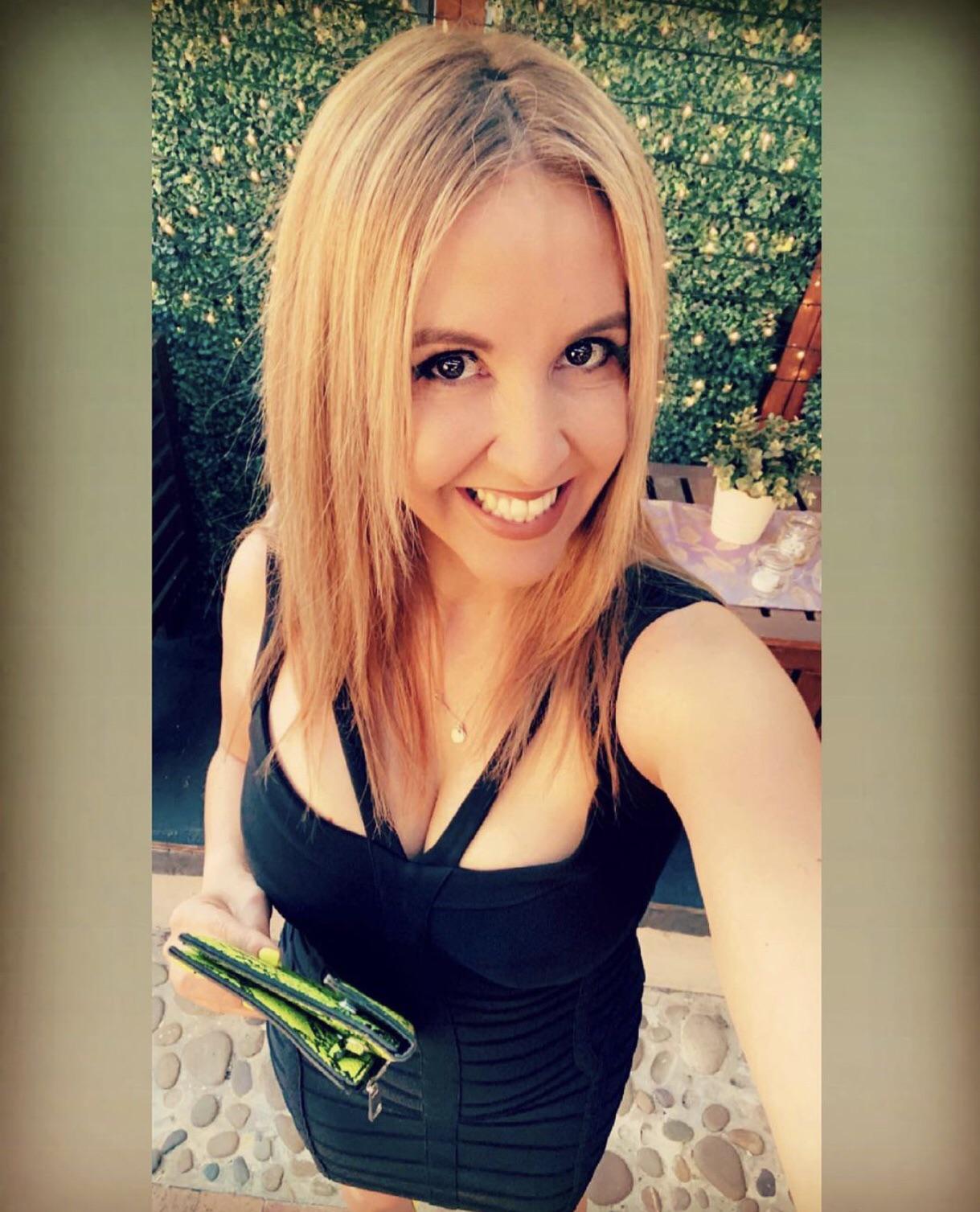 Hello everyone | Scrolller