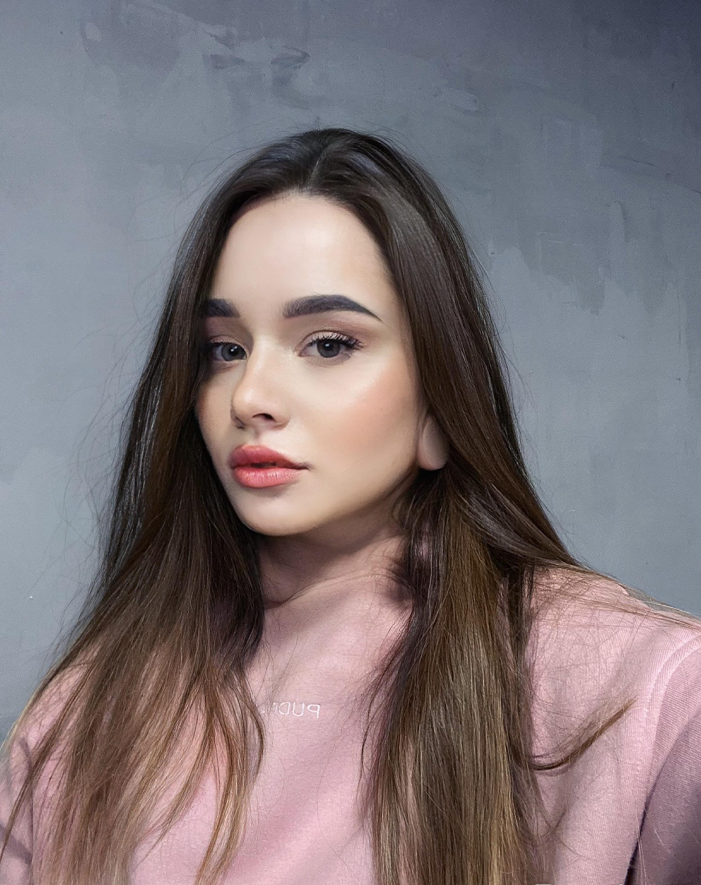 Hello everyone 💖 | Scrolller