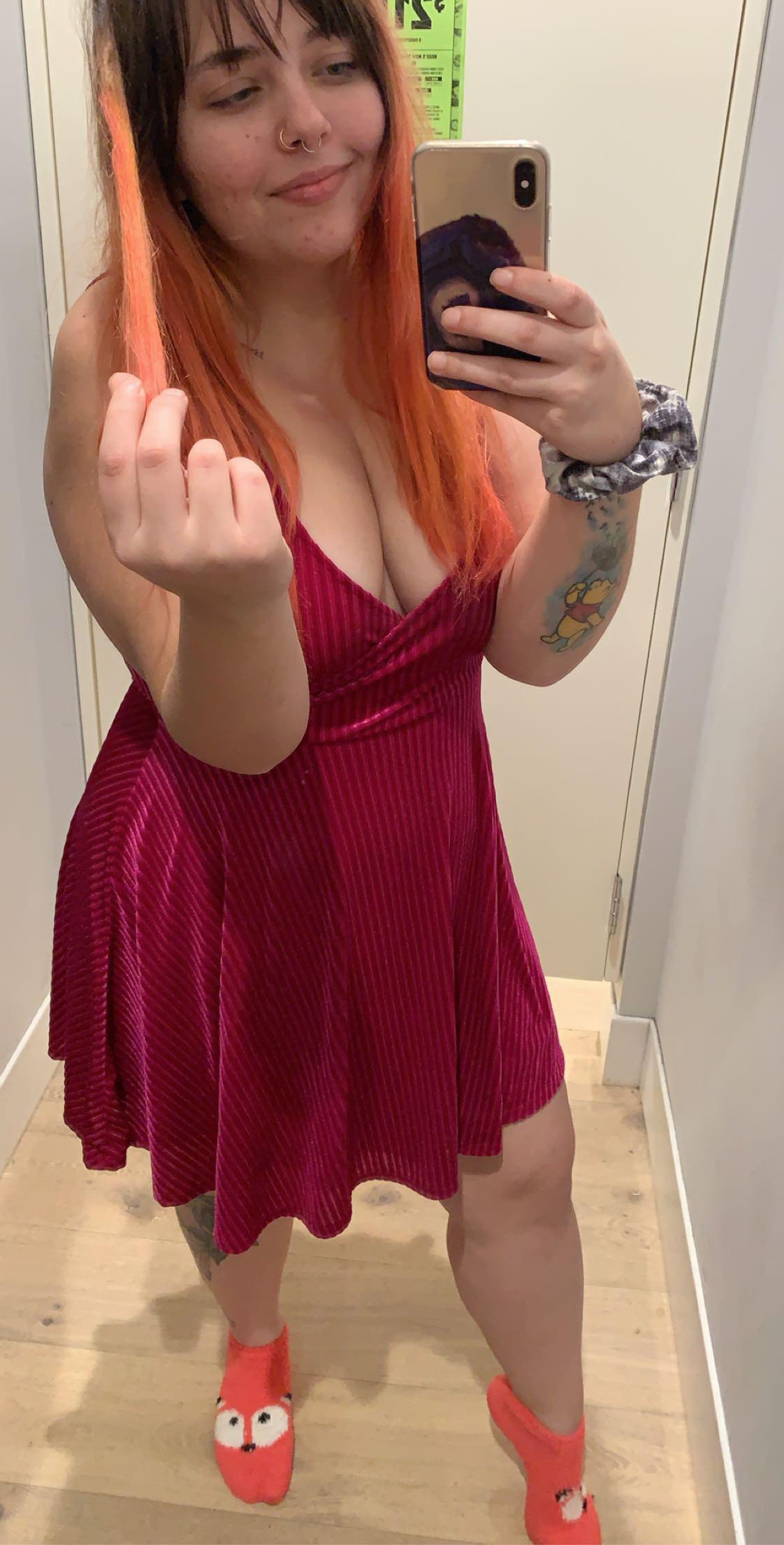 Hello I’m here to promote my onlyfans and possibly to see if any of u think I’m cute 🥺 ️ | Scrolller