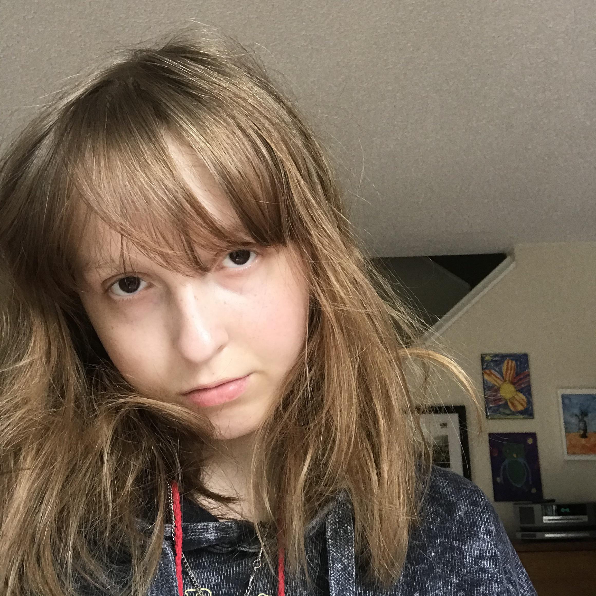 hello! im willow and this is my face,, im a wannabe hippie and kinda need help getting started ...