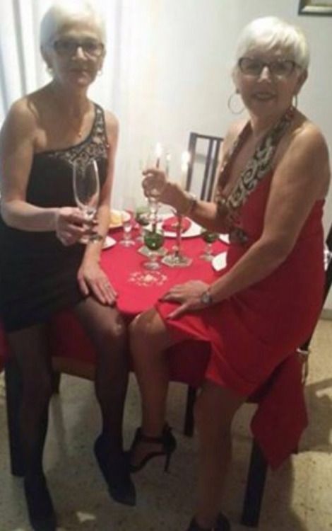 hello ladies | Scrolller