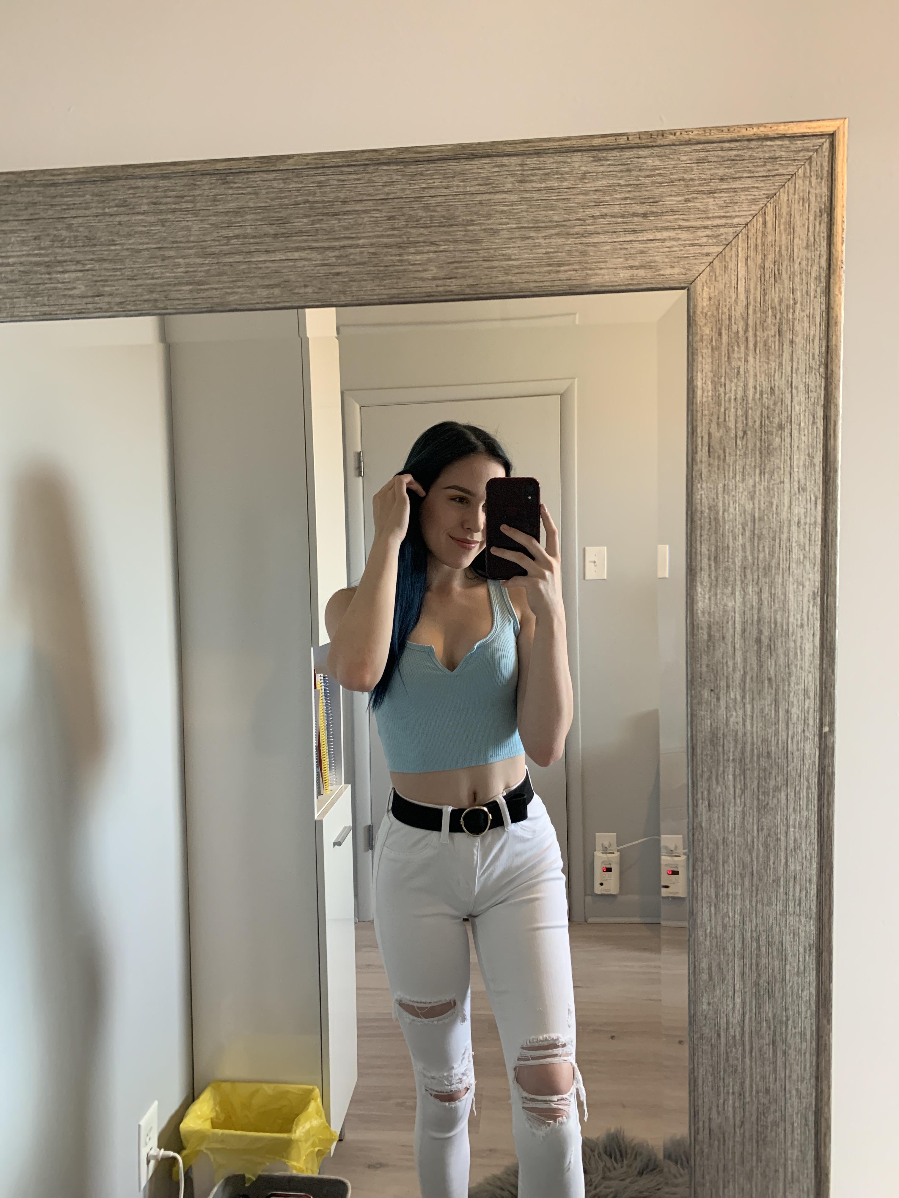 Hello this is me :) | Scrolller