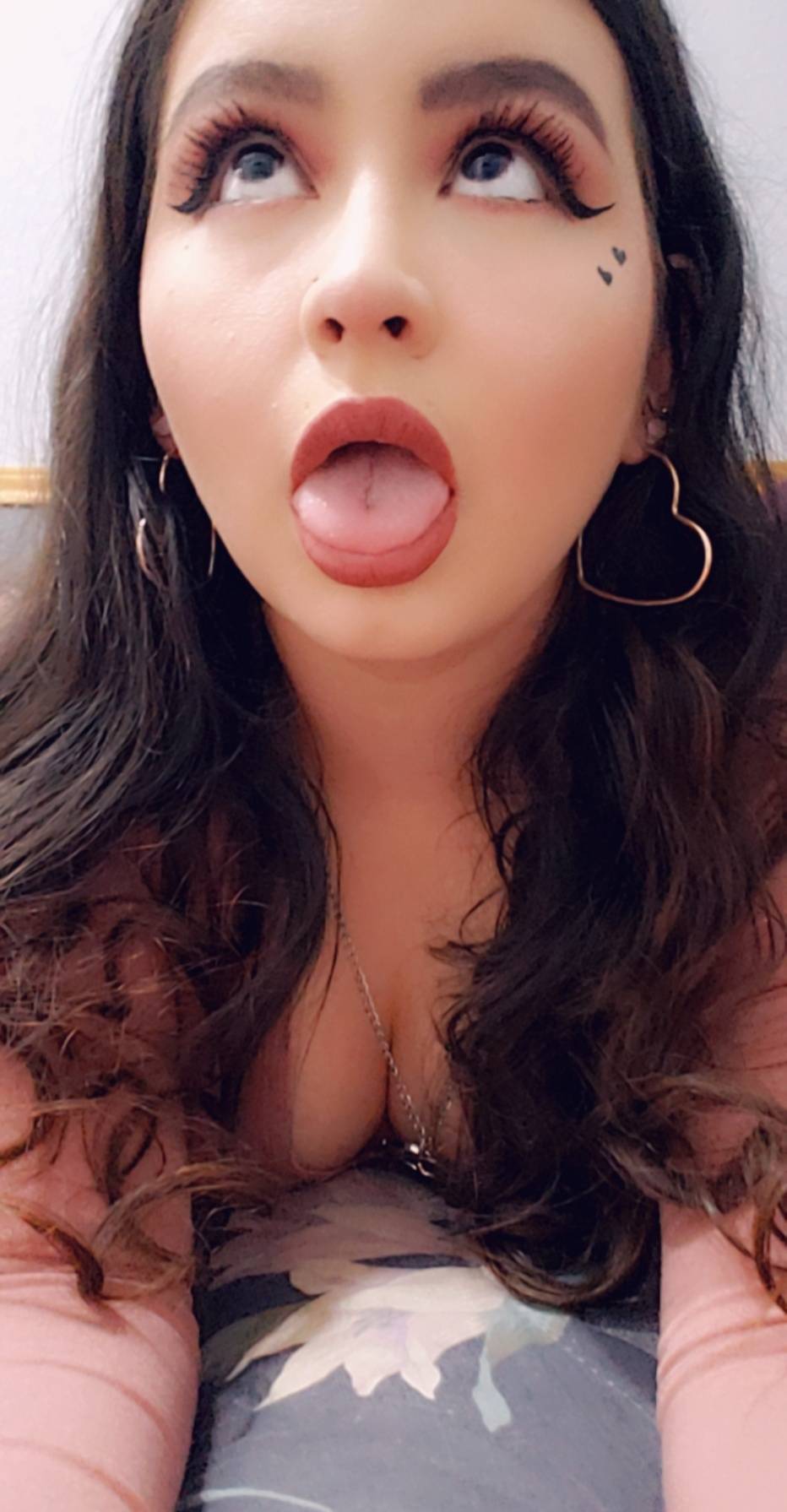 hello uwu [oc] | Scrolller