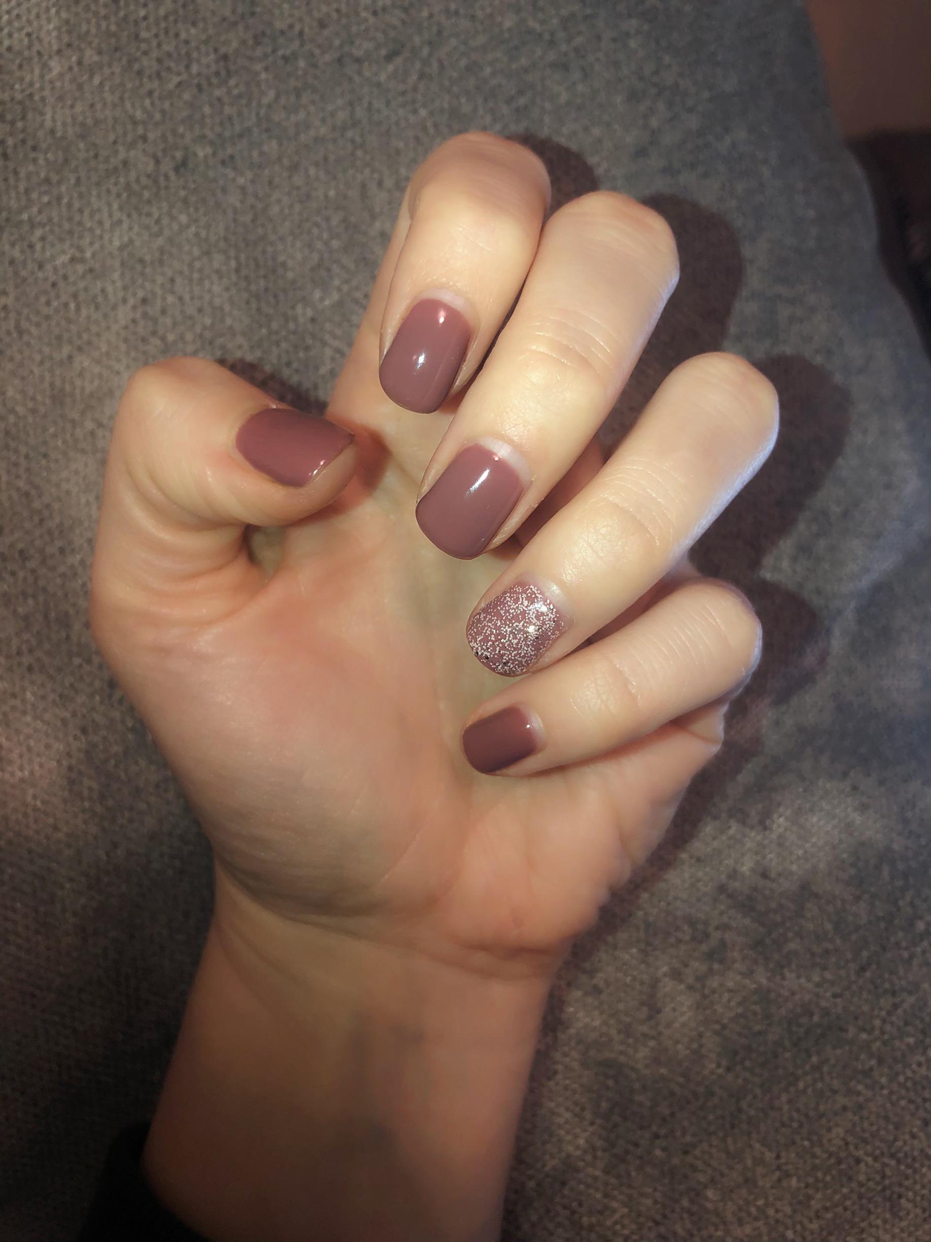 Help me pick a new nail colour 😍 | Scrolller