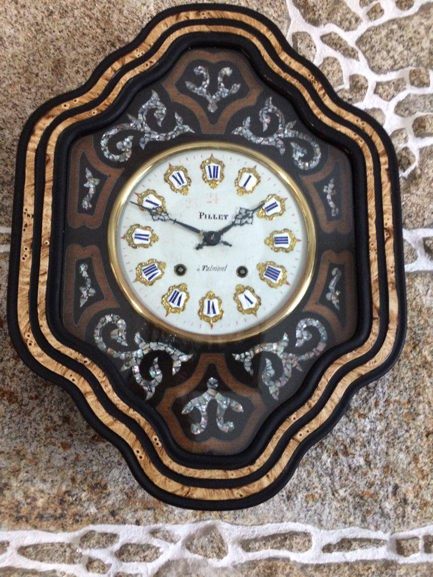 Help with identifying this old clock | Scrolller
