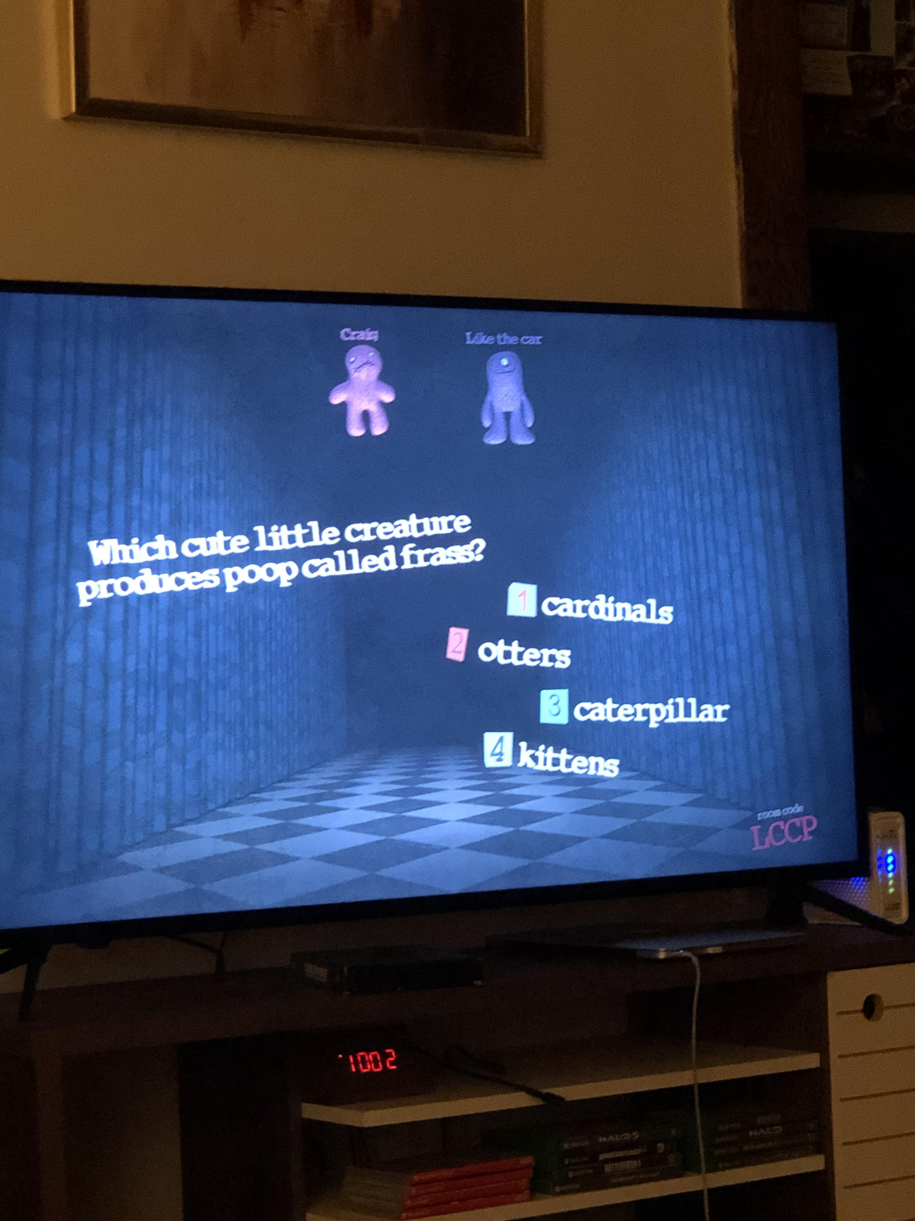 Helping me win Jackbox! | Scrolller