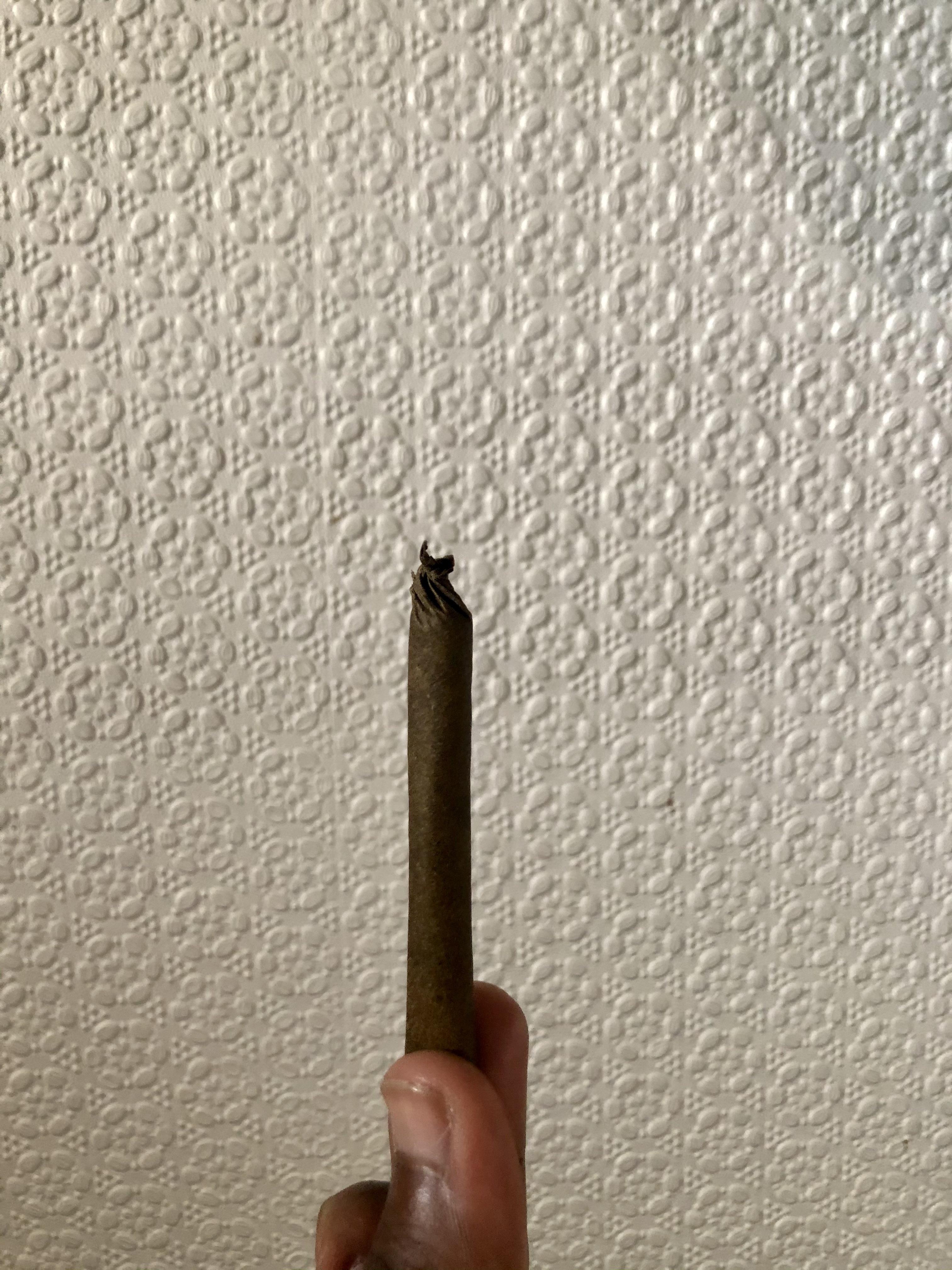Hemp blunt | Scrolller