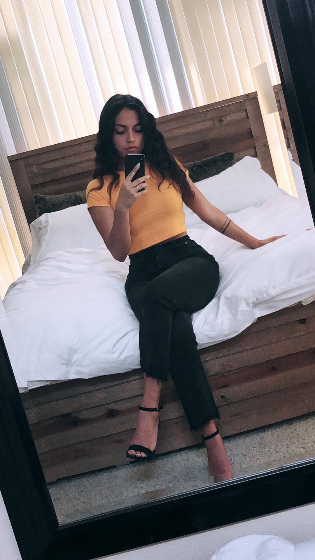 Her Selfie Game Is Impeccable.😳 | Scrolller