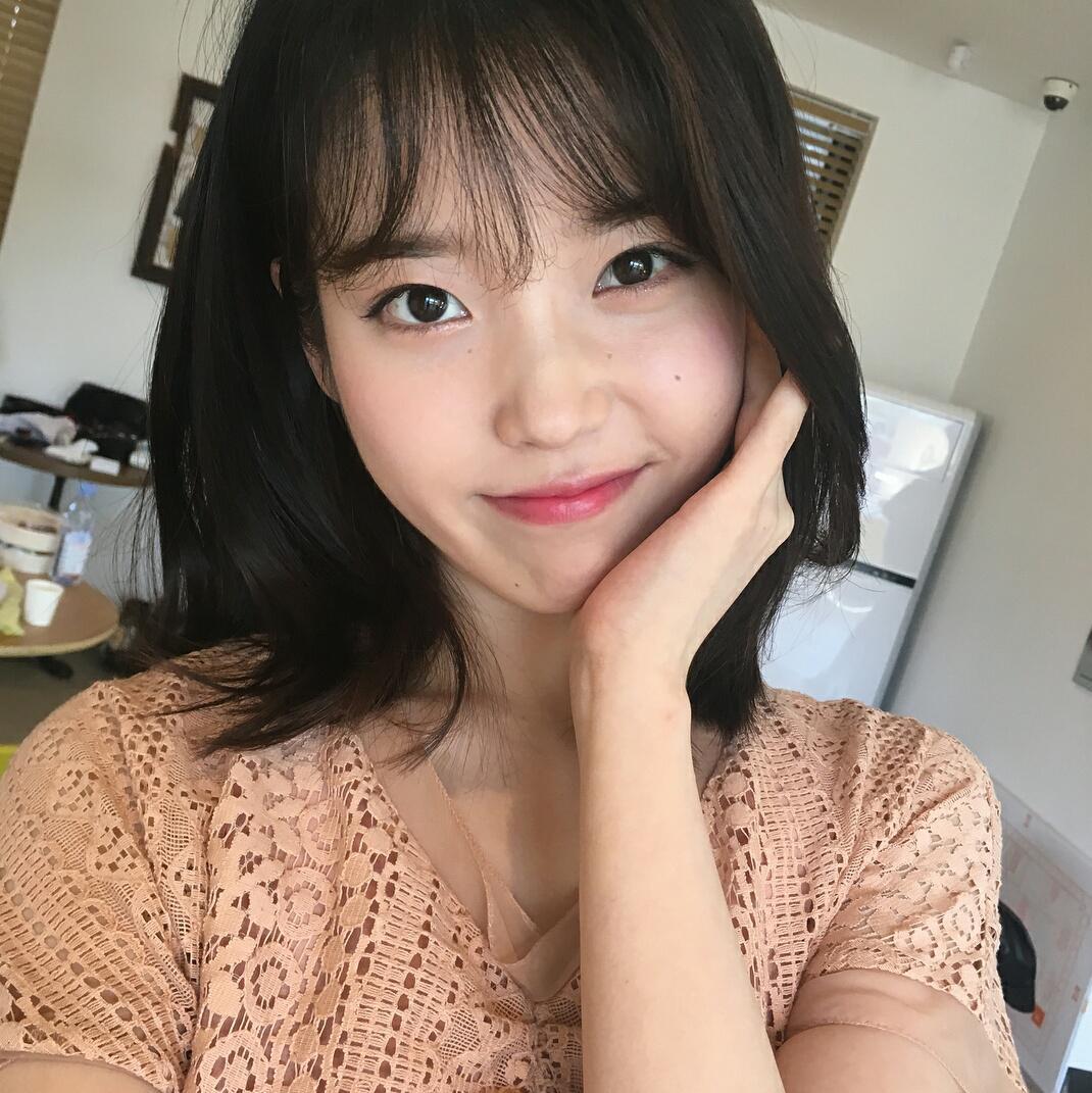 Here's the unedited version of u/xd_Onigiri's Peachy IU | Scrolller