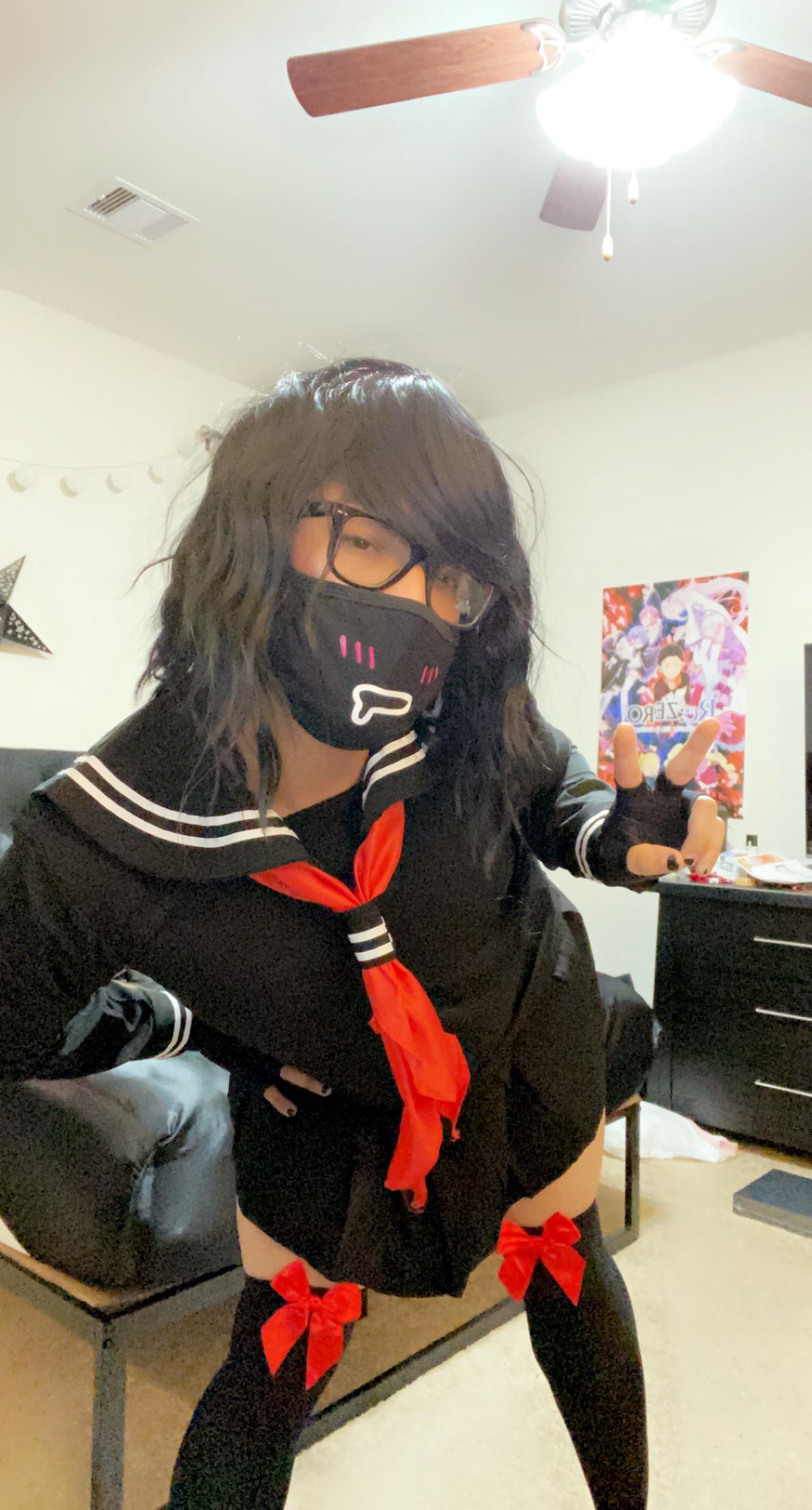 Hewwo 🥰 | Scrolller