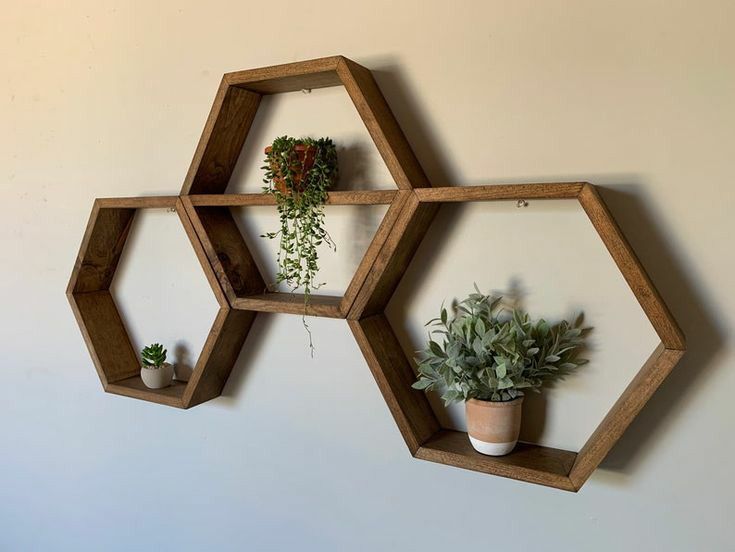 Hexagonal Floating Shelf | Scrolller