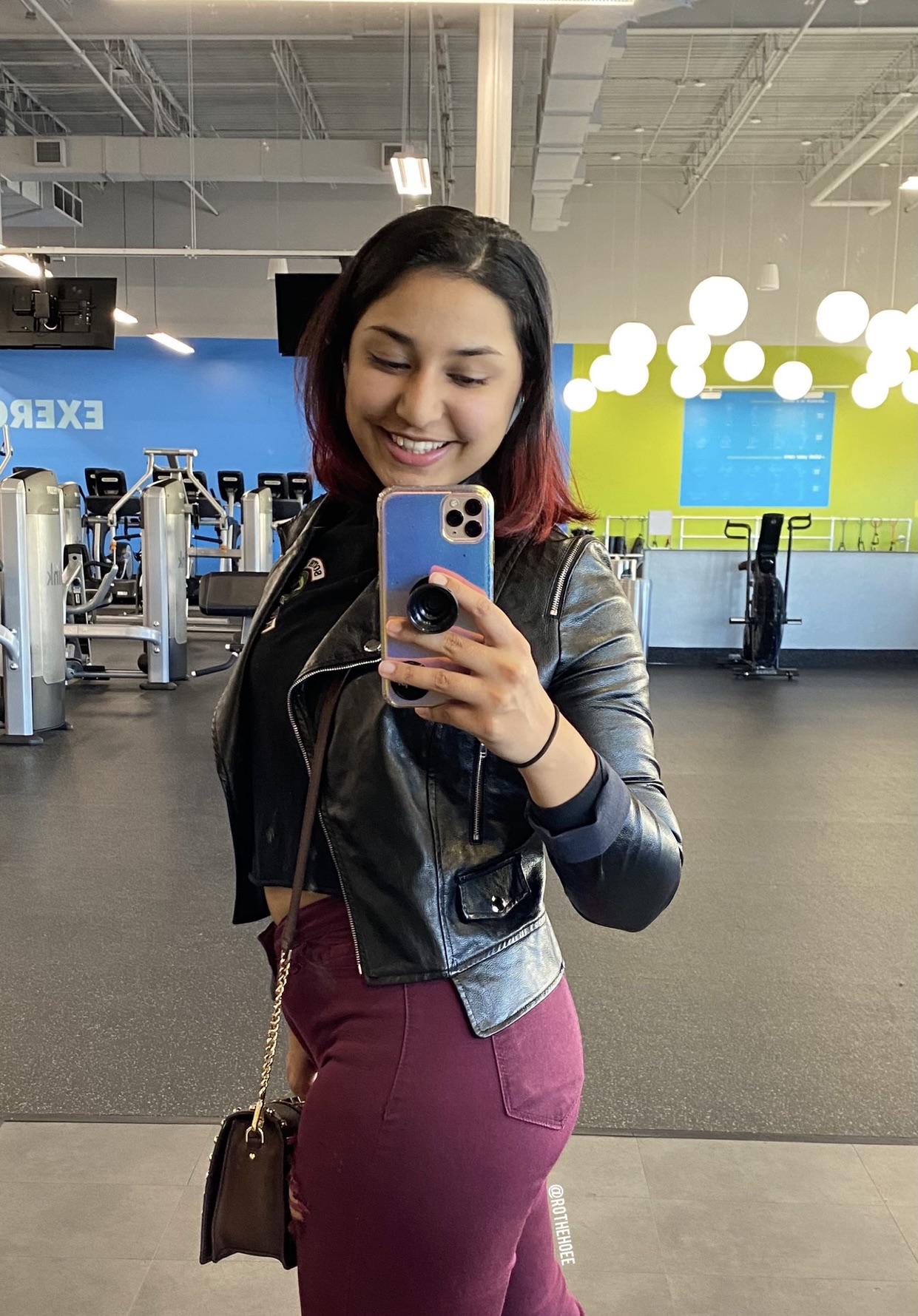 Getting Thiccc At The Gym Scrolller