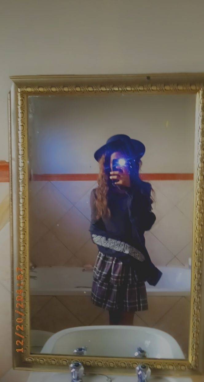 hey cuties :) | Scrolller