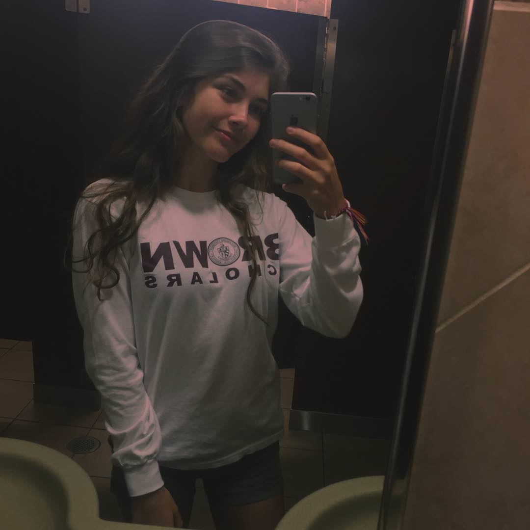 Hey first post!🤍 | Scrolller