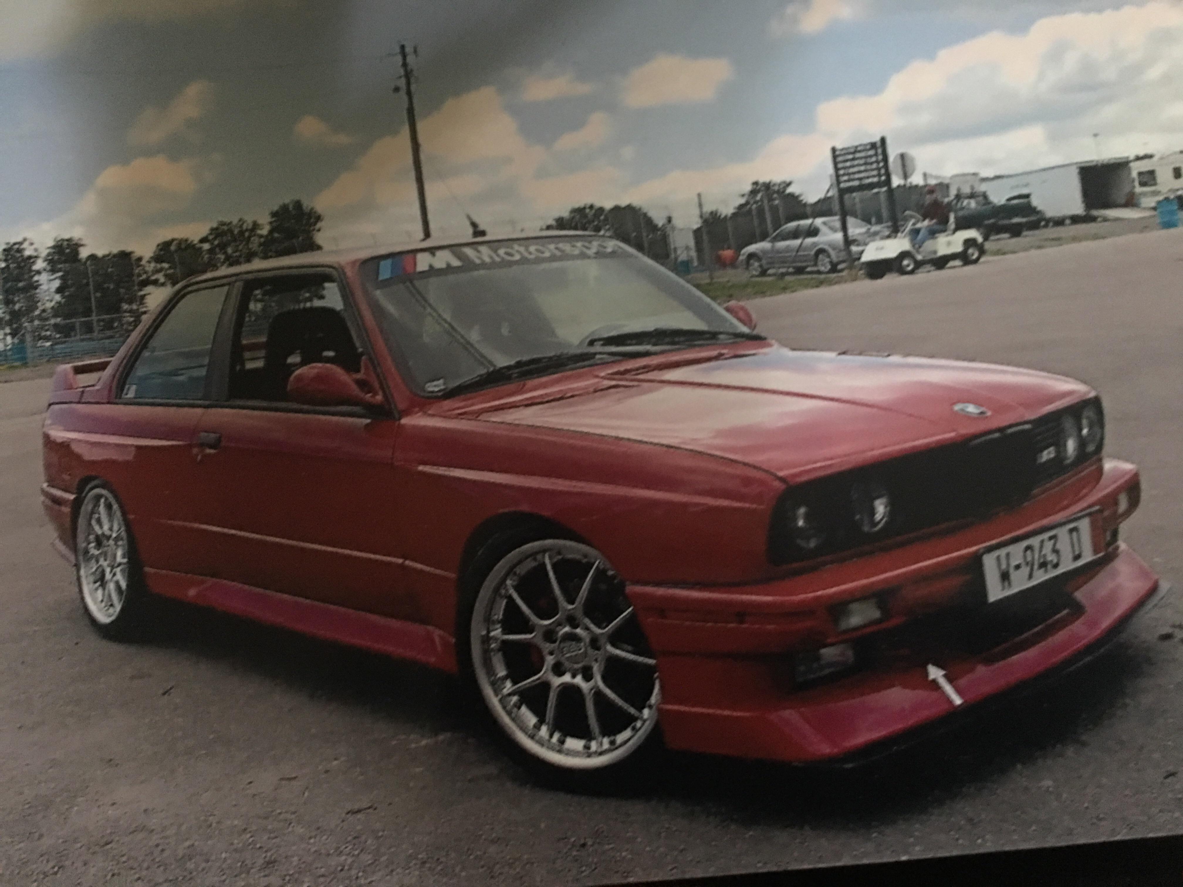 Hey guys! This is my dad's E30 M3 that he sadly sold, but I thought you guys would like it ...