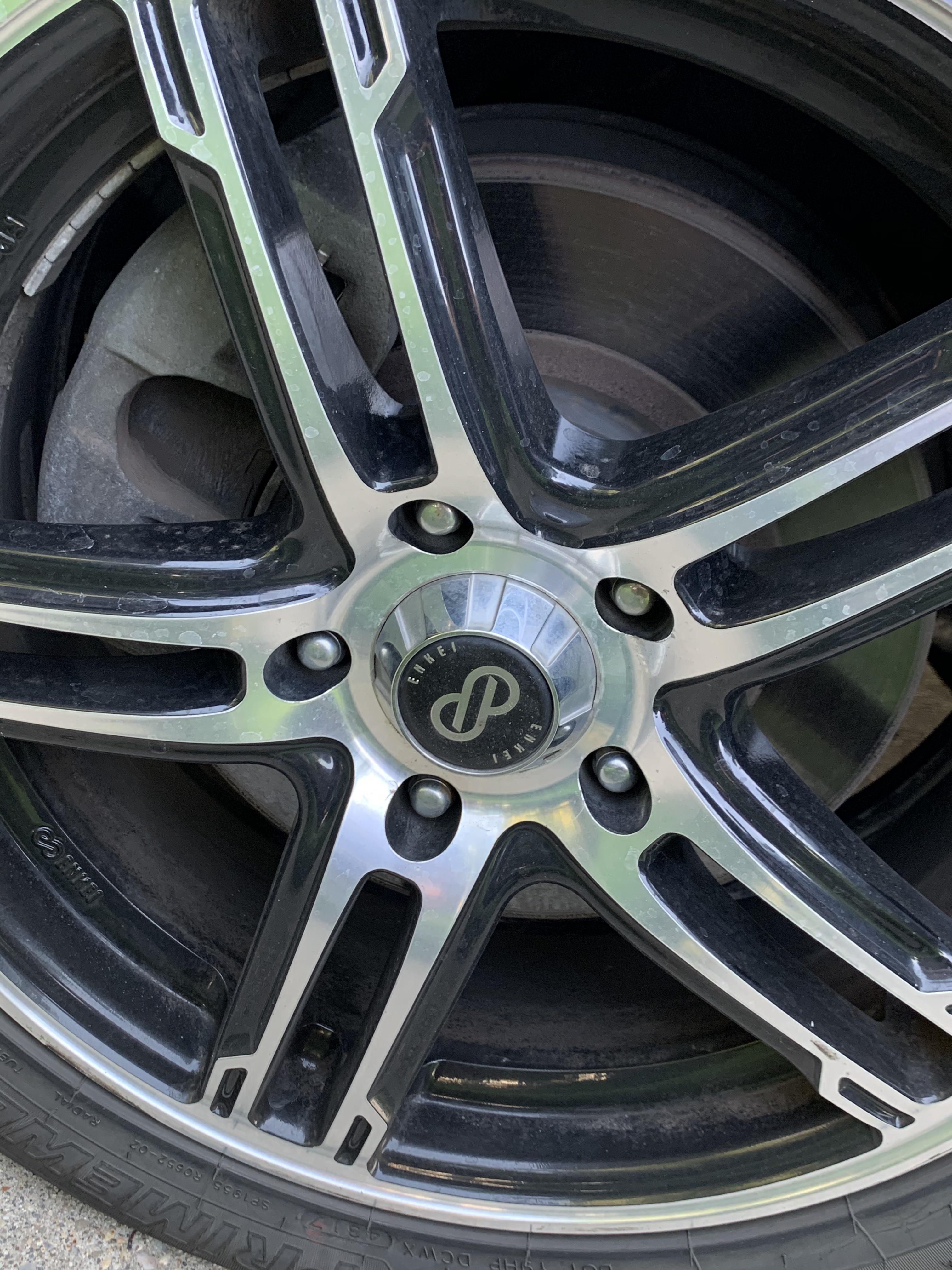 Hey, peeps! What wheels are these? | Scrolller