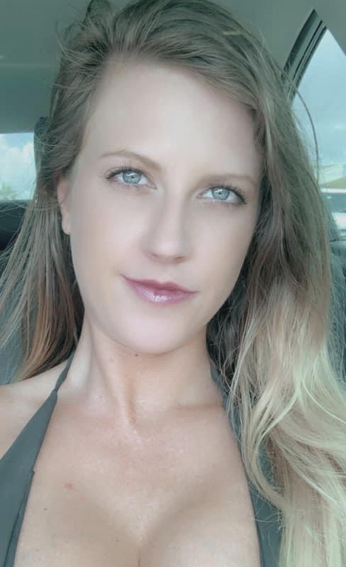 Hey there | Scrolller