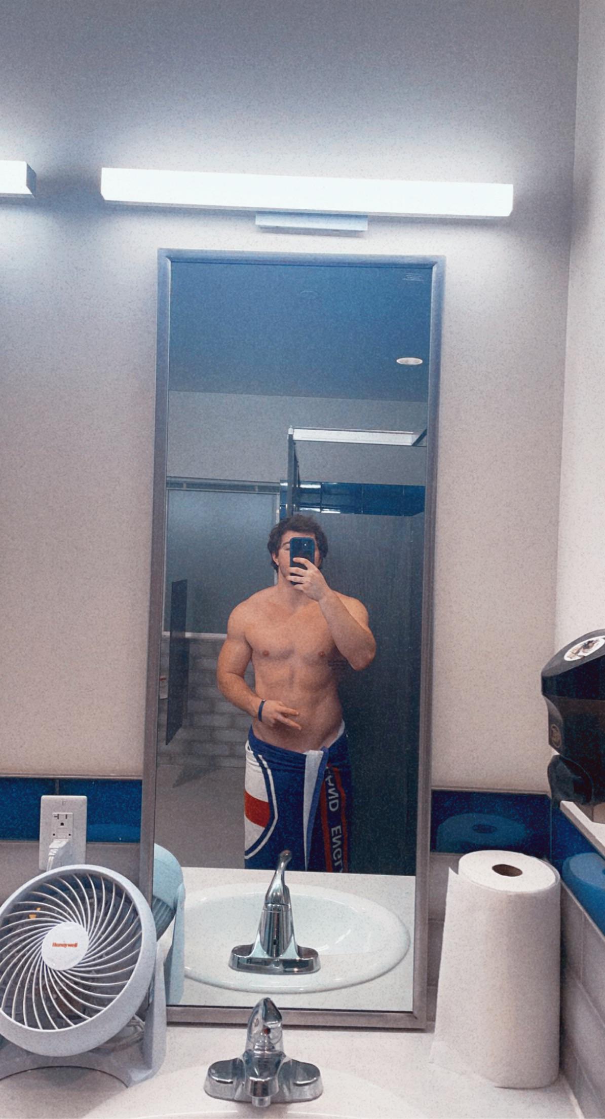 Hey there ;) | Scrolller