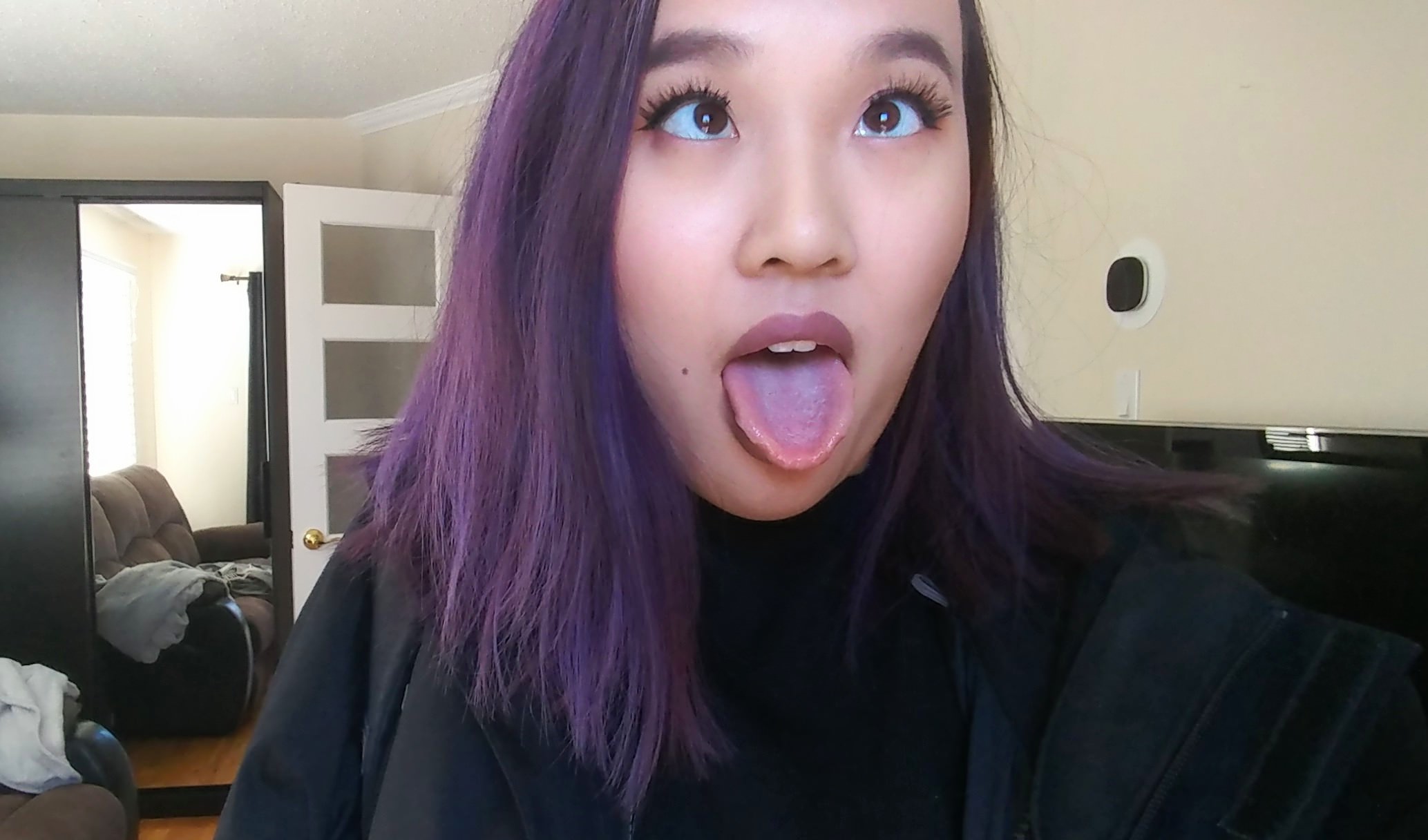 👅hey there | Scrolller