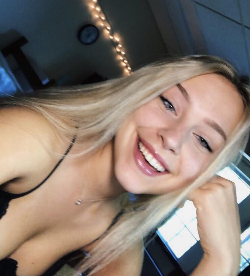 Smiley for you 💕 | Scrolller