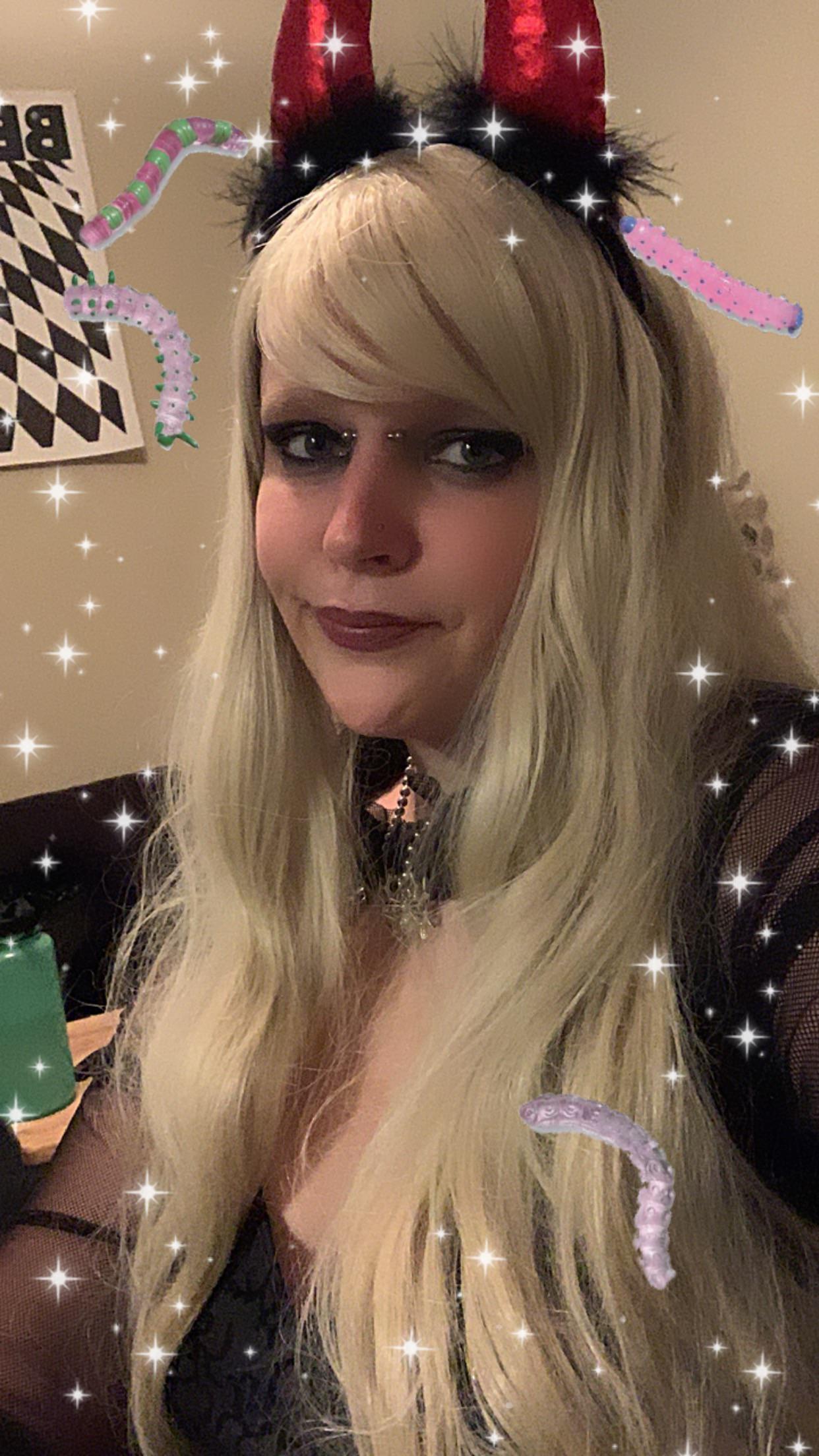 hi bbs 🥺🖤 | Scrolller