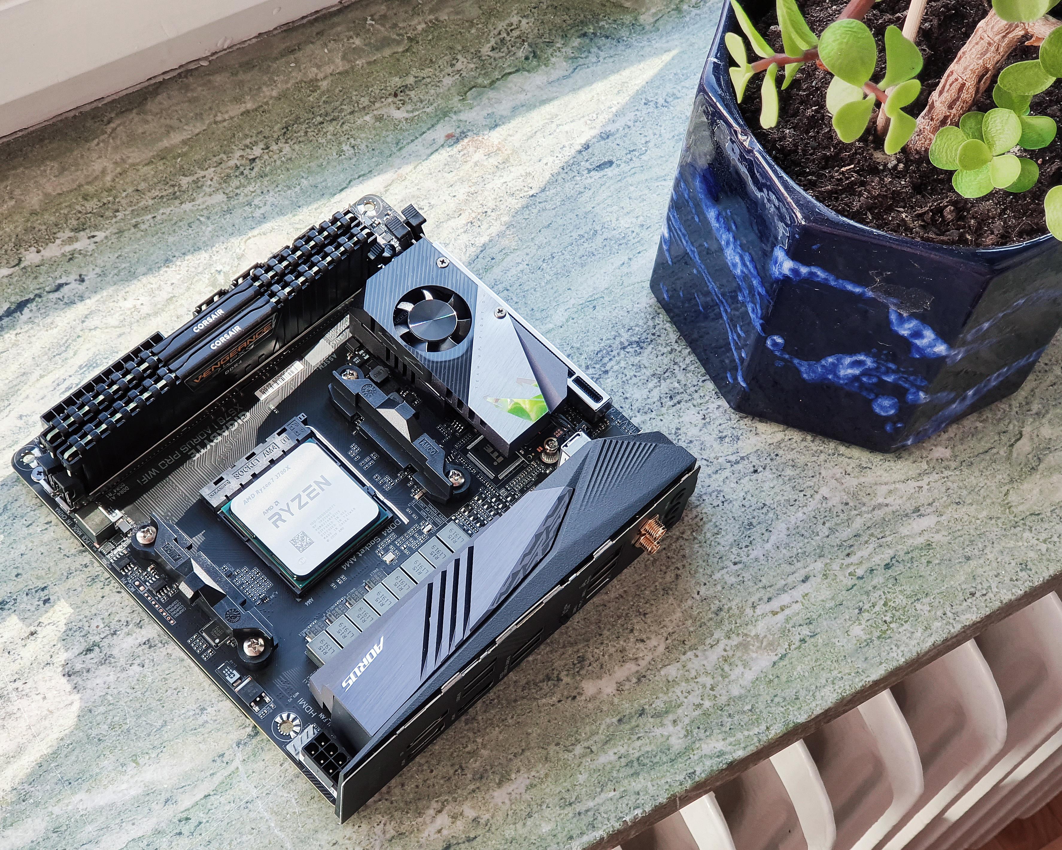 Hi cutie. | Scrolller