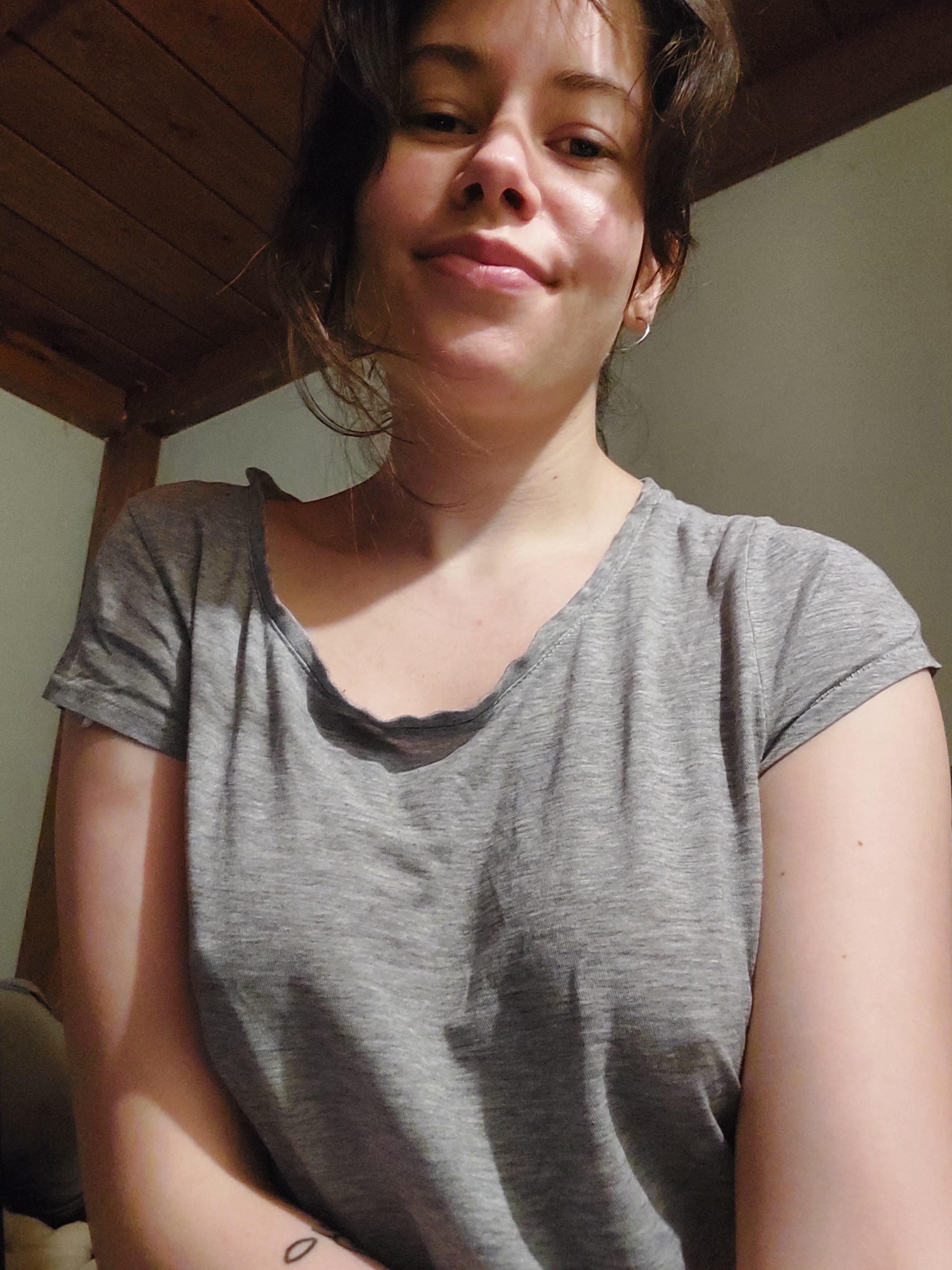 Hi! I'm exhausted | Scrolller