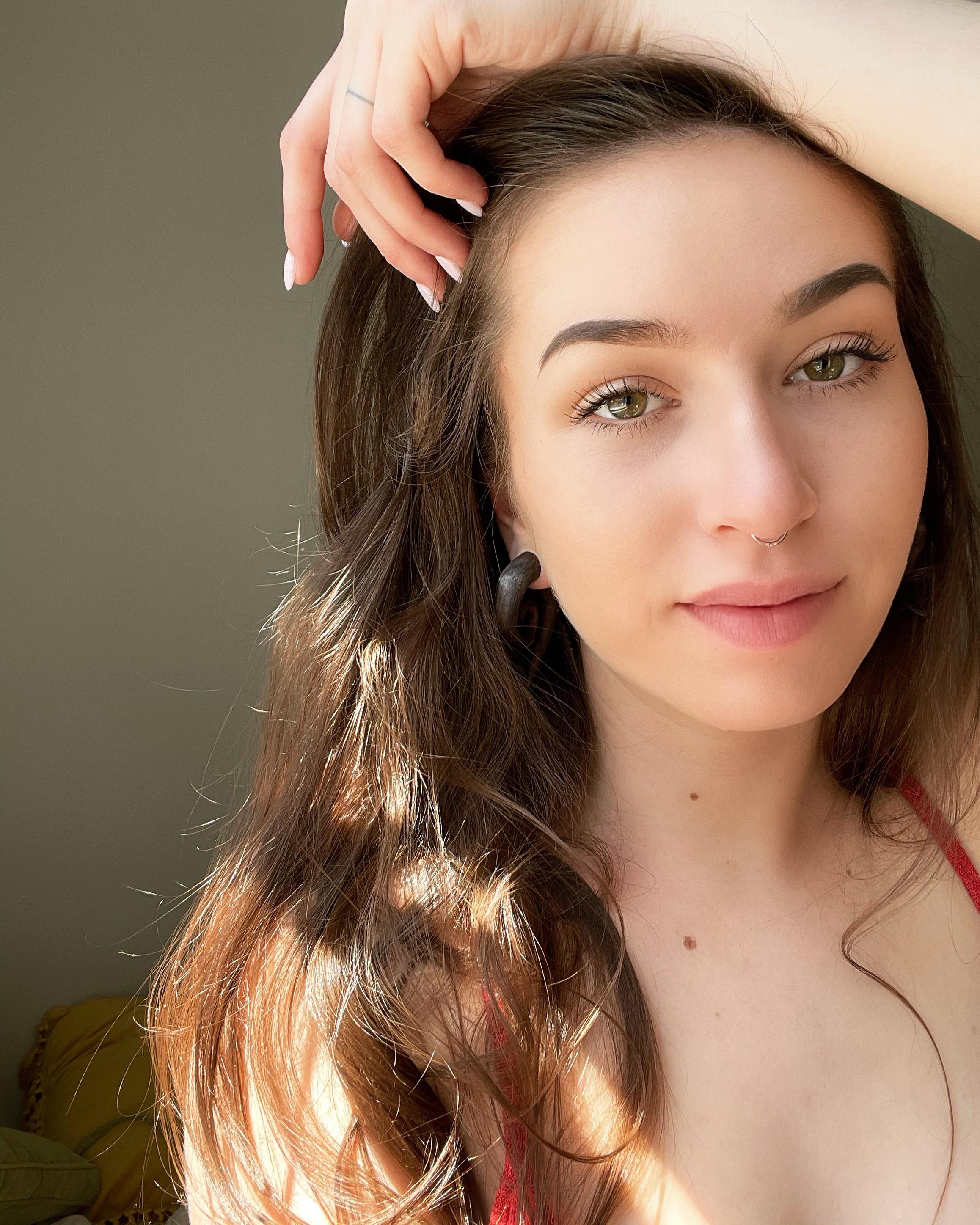 Discover more like DemEyesDoe: Hi, this is my first post here 🥰 and Related Content | Scrolller