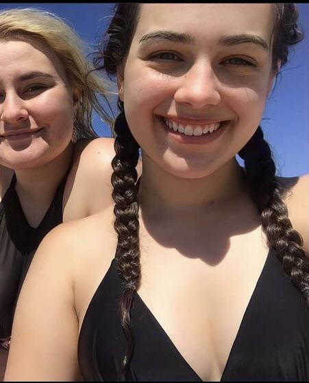 Hidden gem | Scrolller