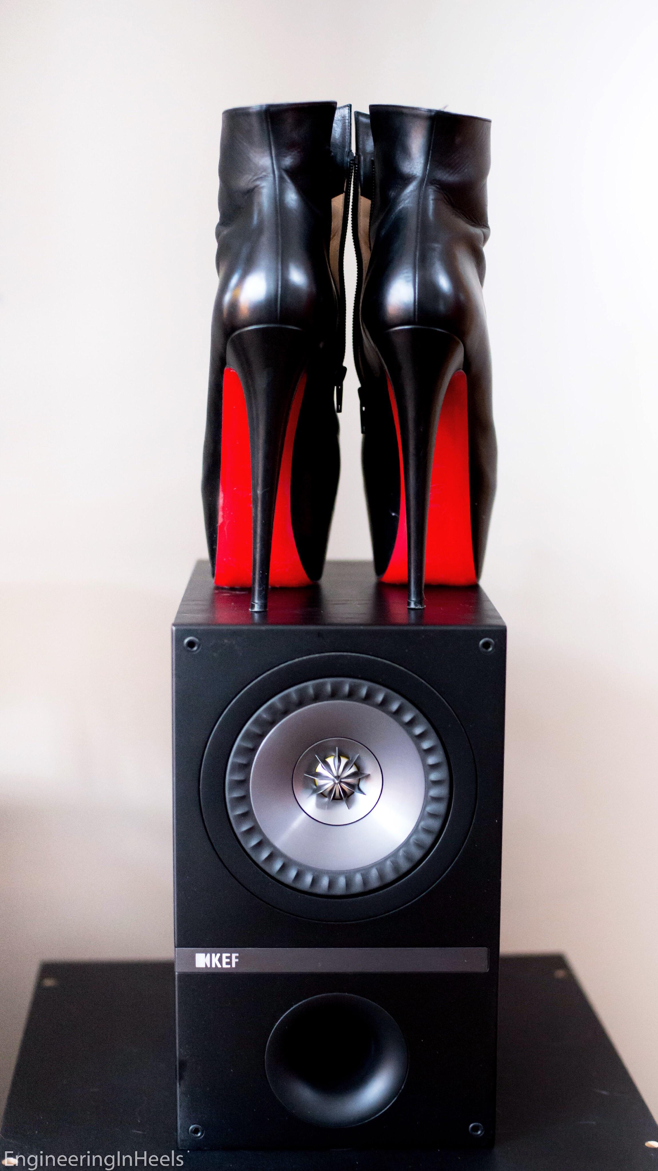 Hifi and Heels | Scrolller