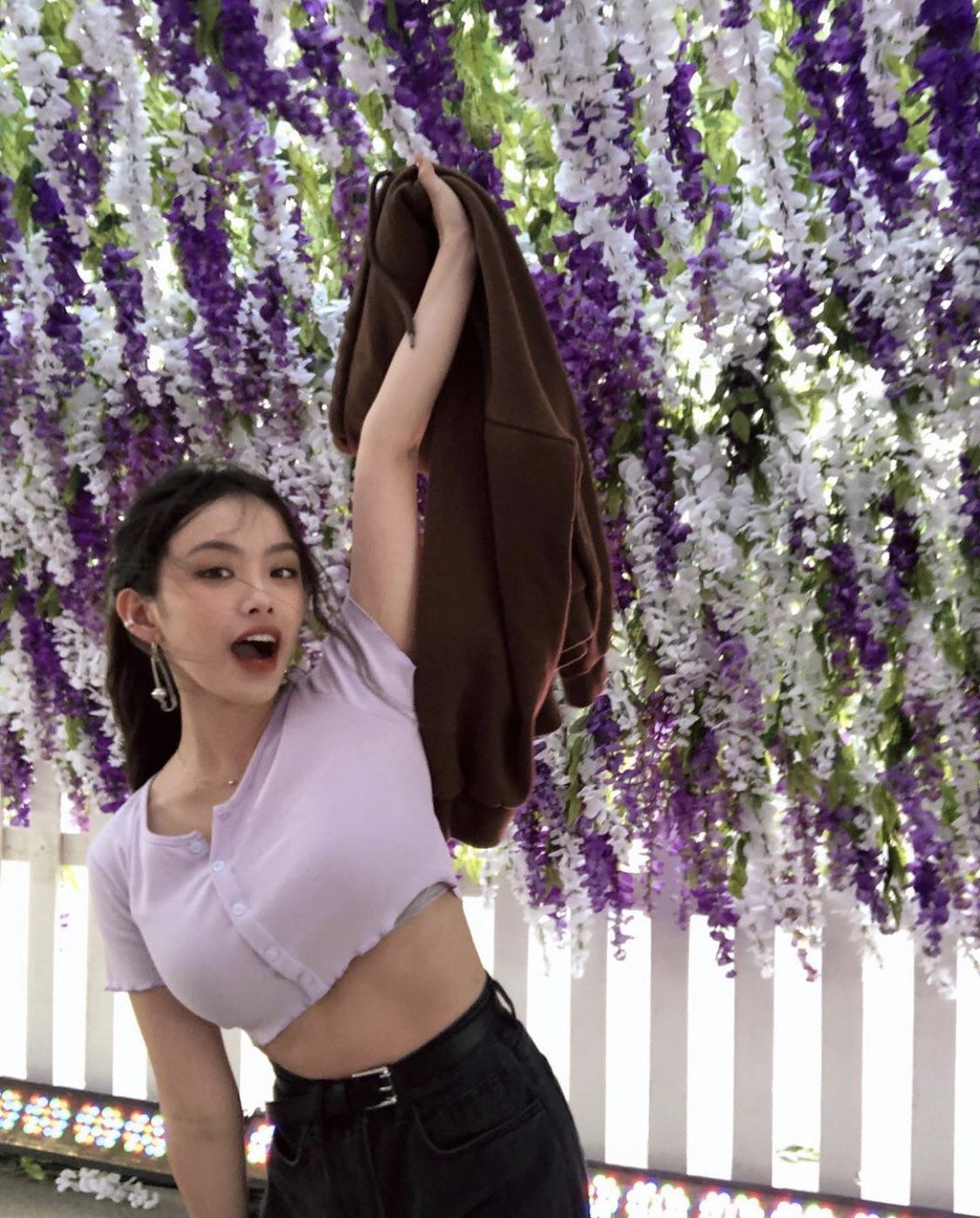 Hillary Trinh | Scrolller