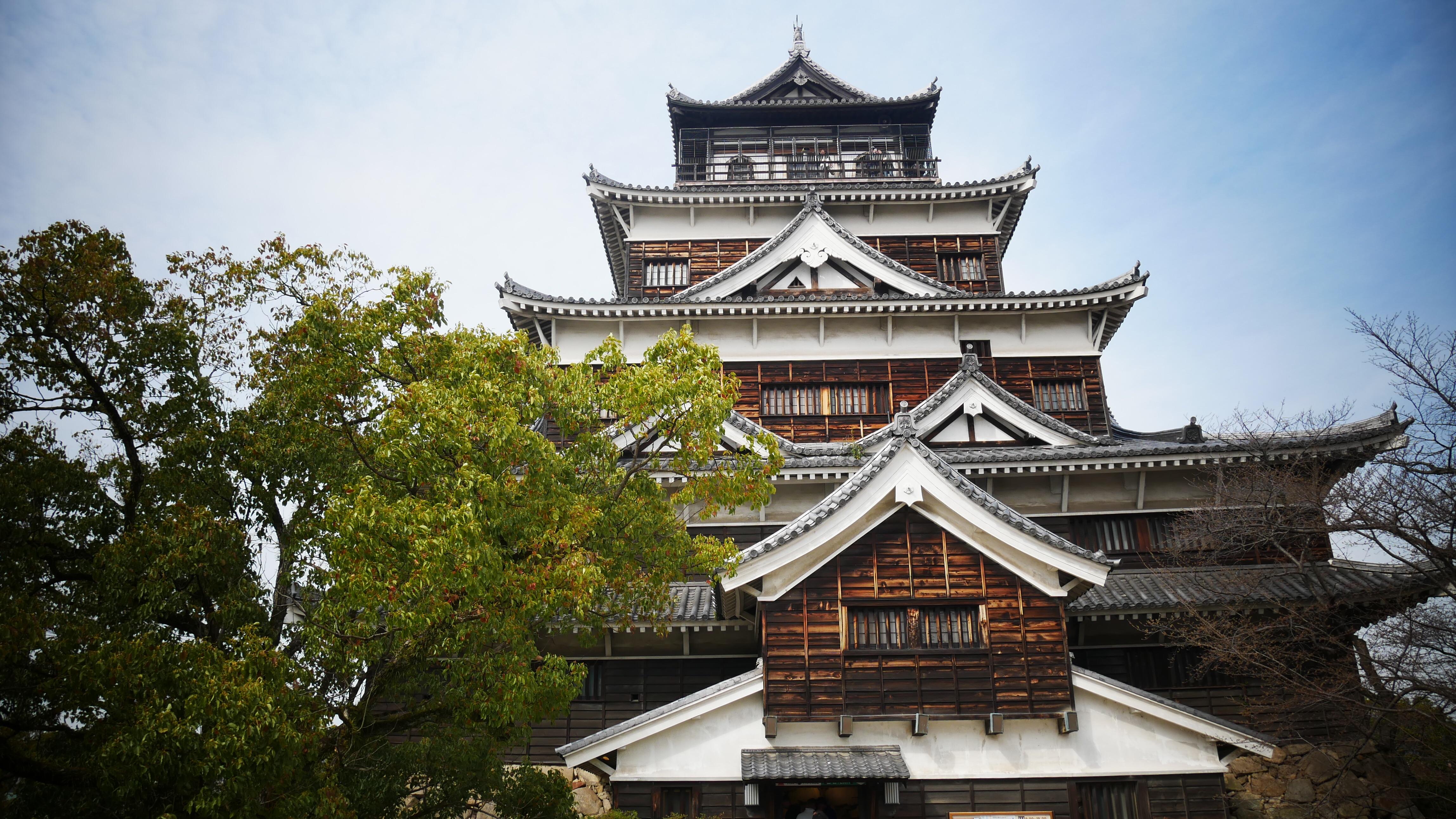 Hiroshima castle | Scrolller