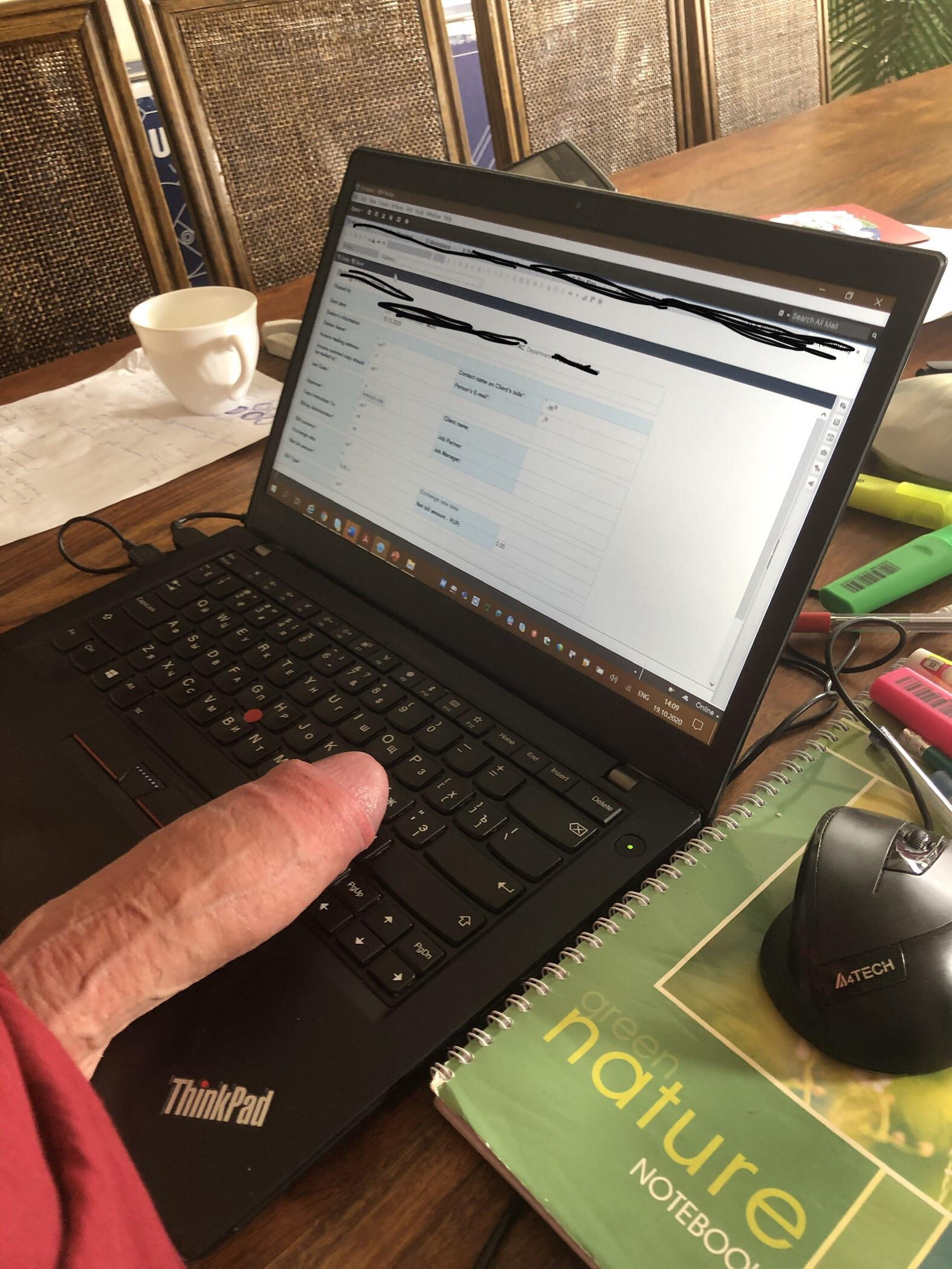 Home office | Scrolller