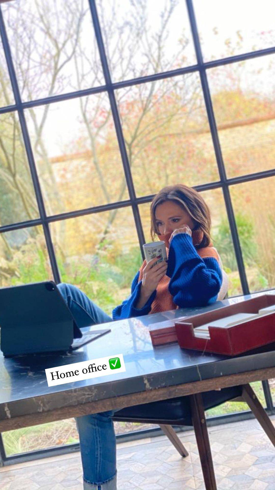 Home Office | Scrolller