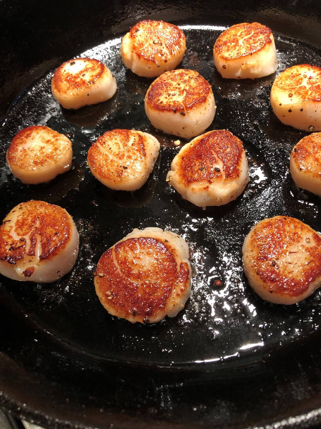 [Homemade] Cast iron seared sea scallops | Scrolller