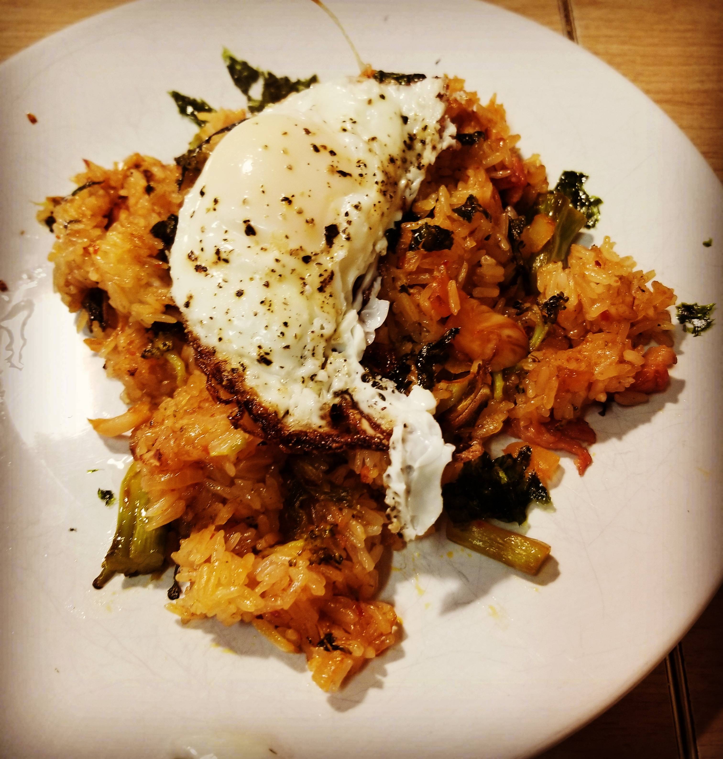 Homemade Kimchi Bokkeumbap | Scrolller