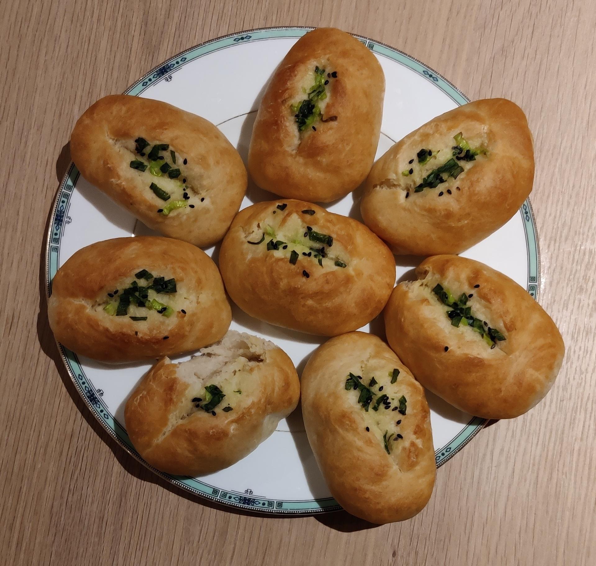 [Homemade] Mini Garlic Bread Buns | Scrolller