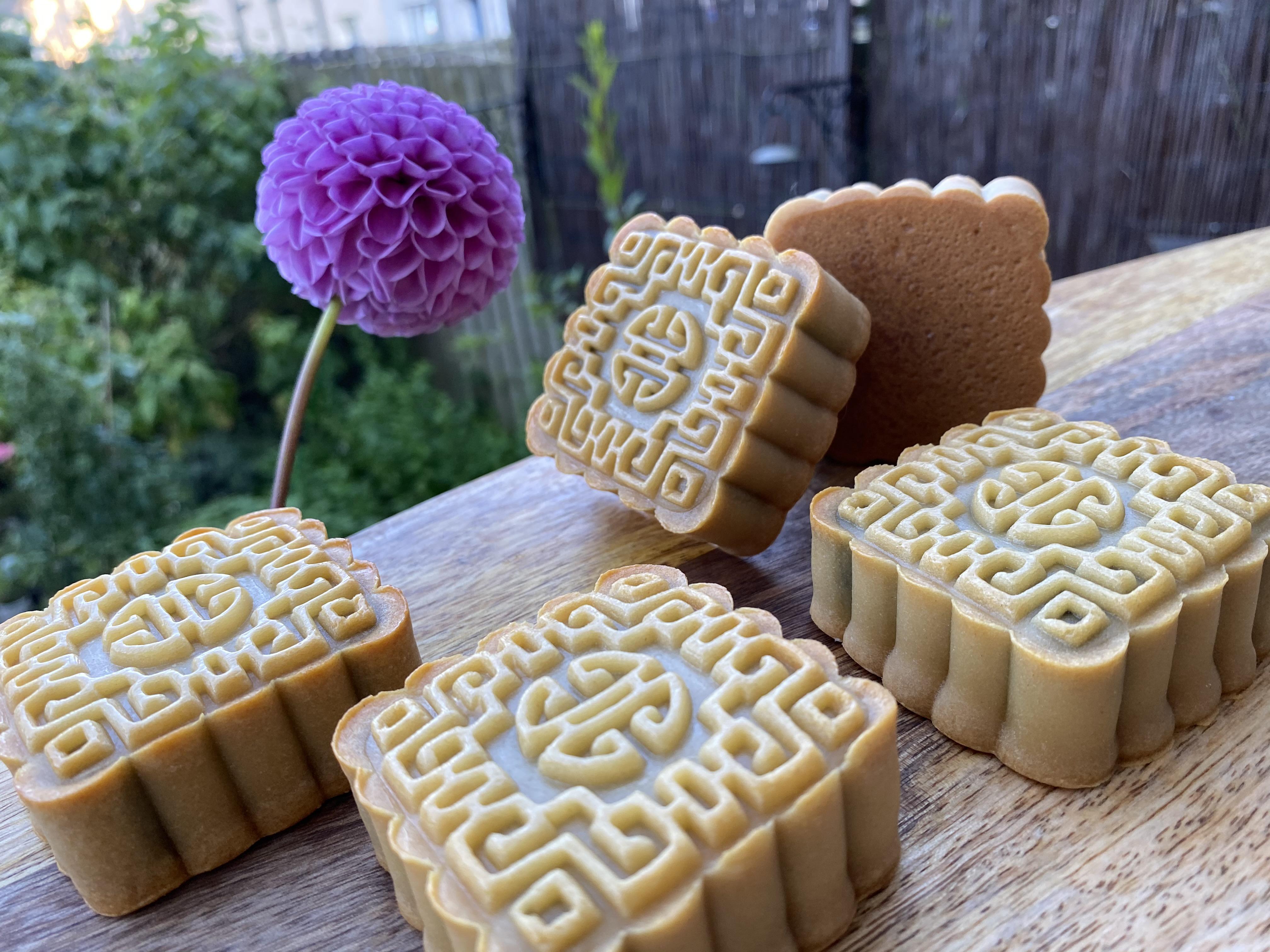 [Homemade] Mooncakes | Scrolller