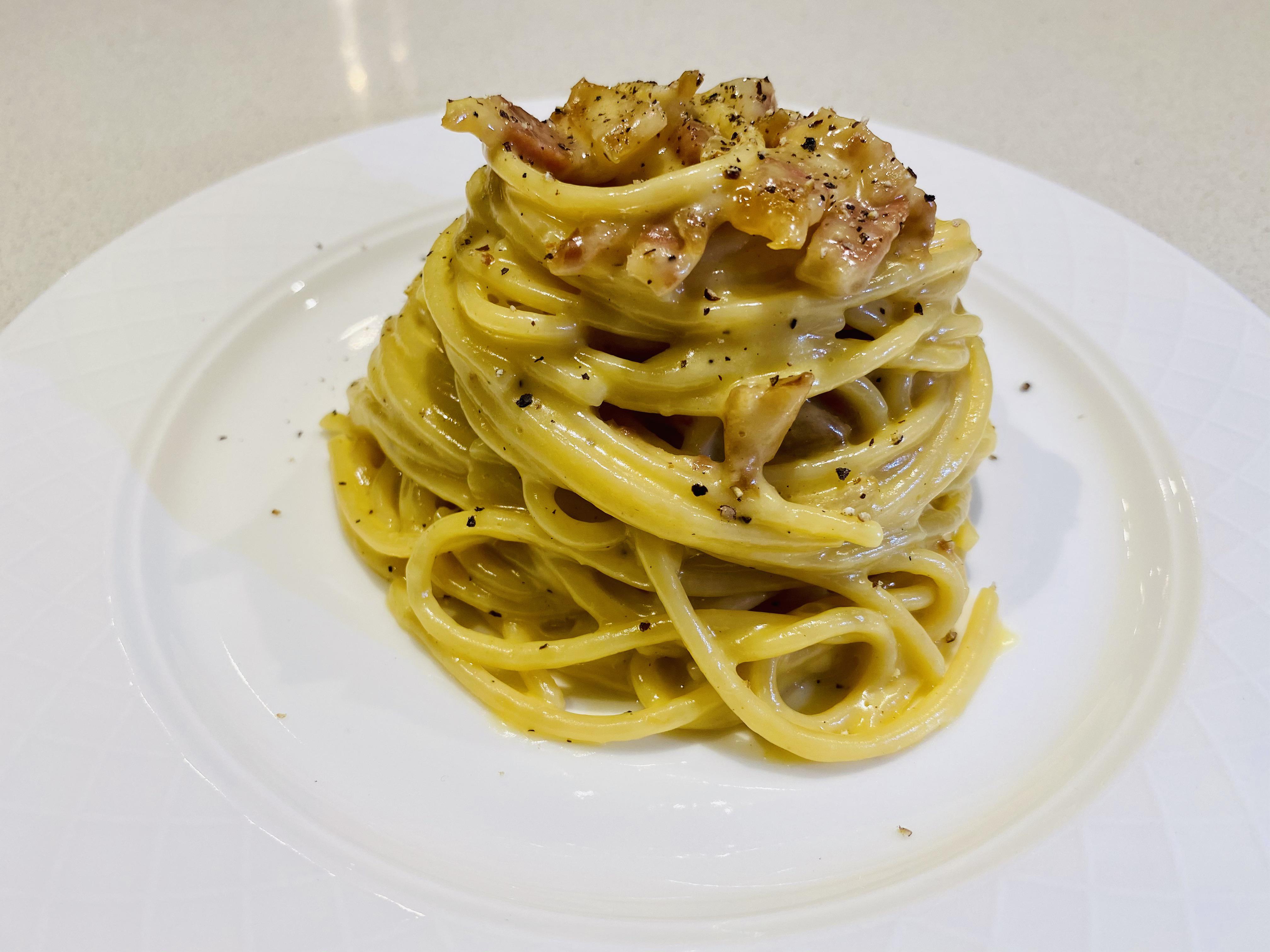Homemade pasta carbonara | Scrolller