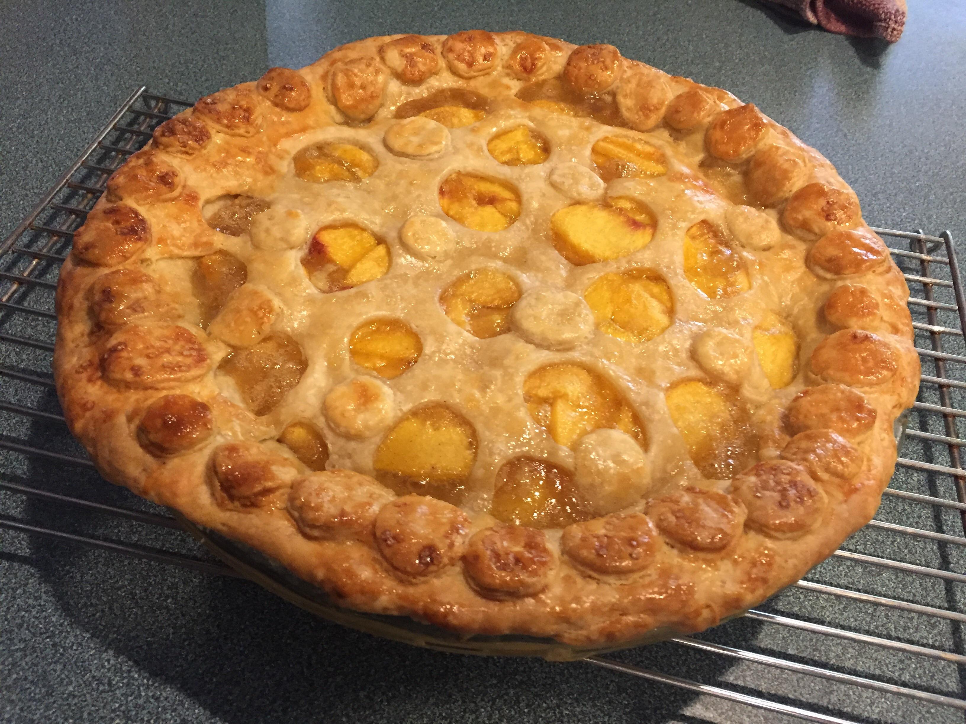Homemade Peach Pie | Scrolller