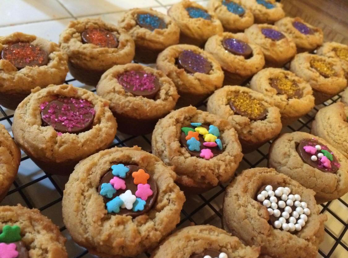 Homemade Peanut Butter Cup Cookies! | Scrolller