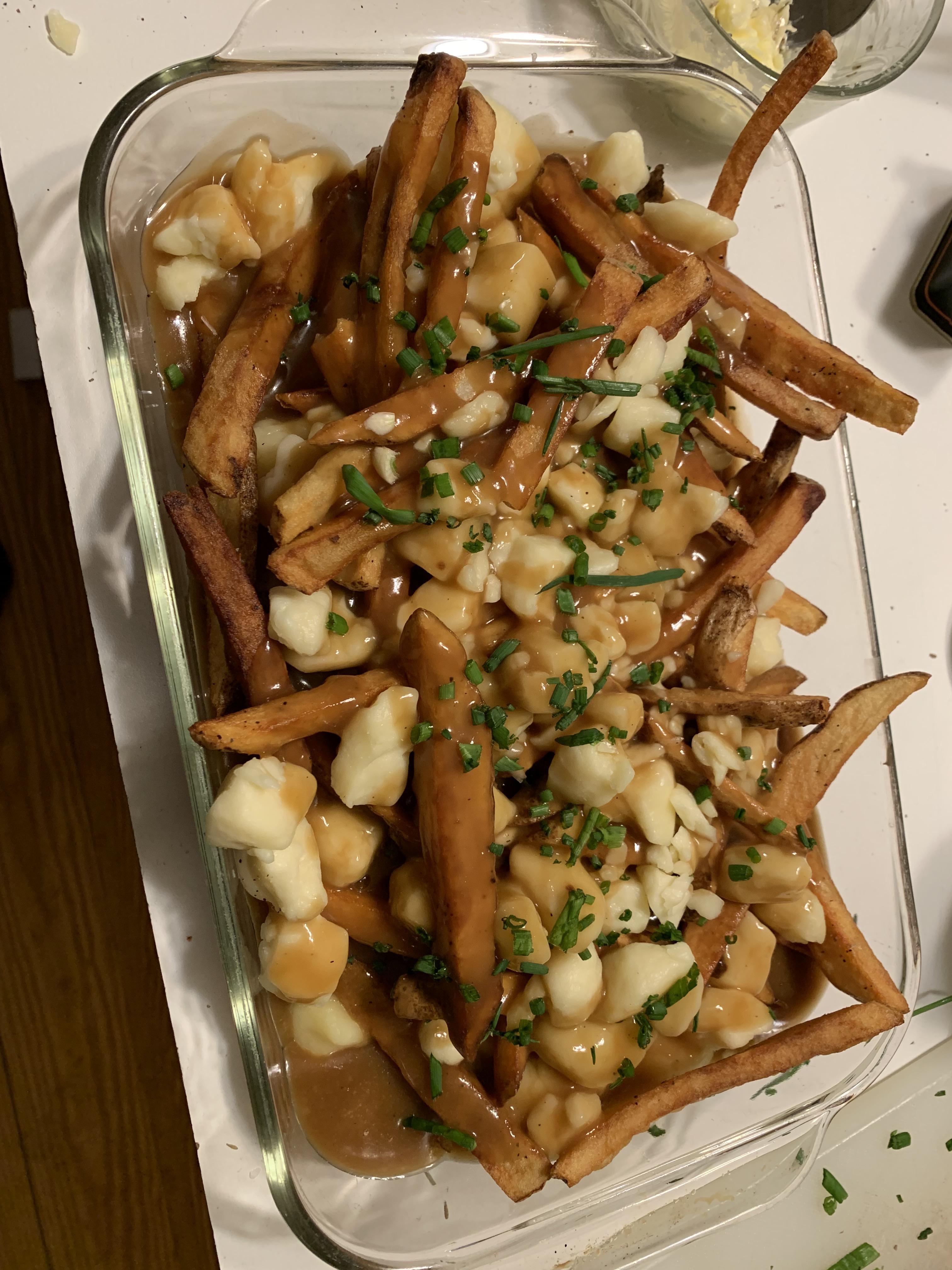 Homemade poutine for dinner! | Scrolller